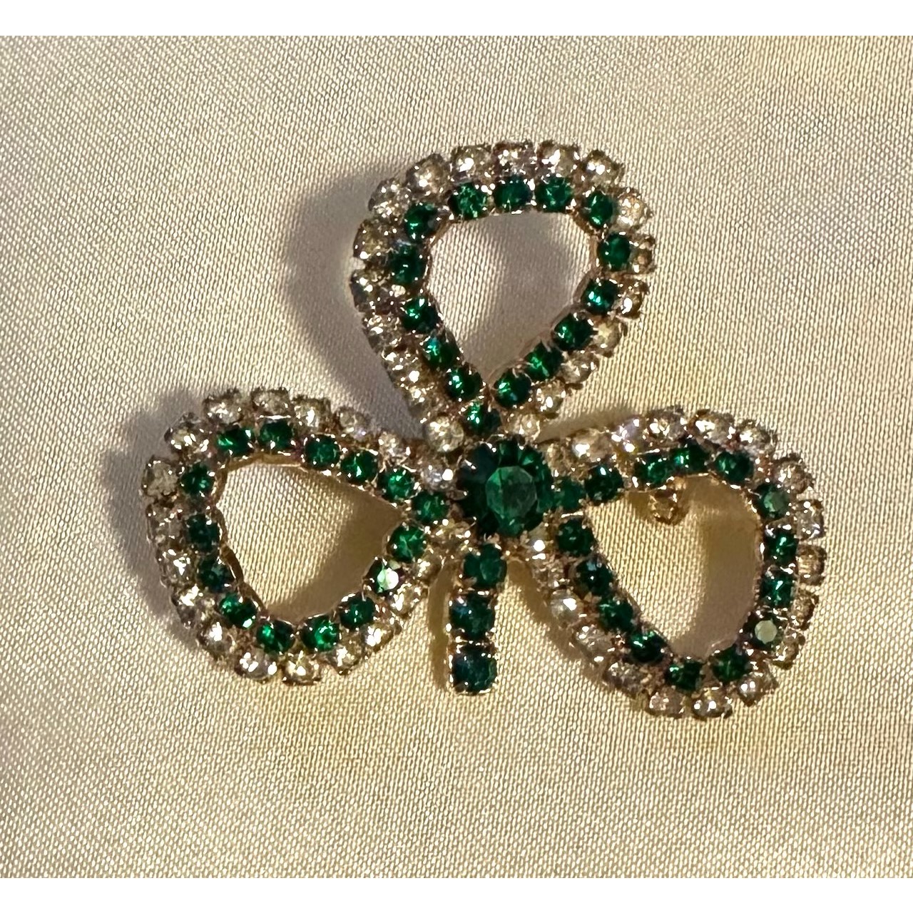 Vintage Green Rhinestone Shamrock Clover Pin Brooch