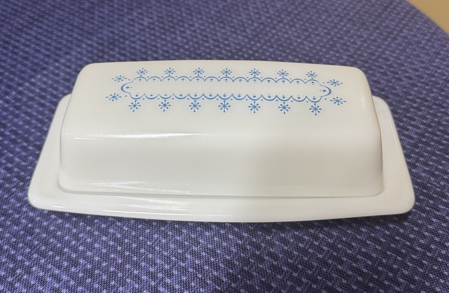 Pyrex Butter Dish with Lid Snowflake Garland Blue Pattern 72-B