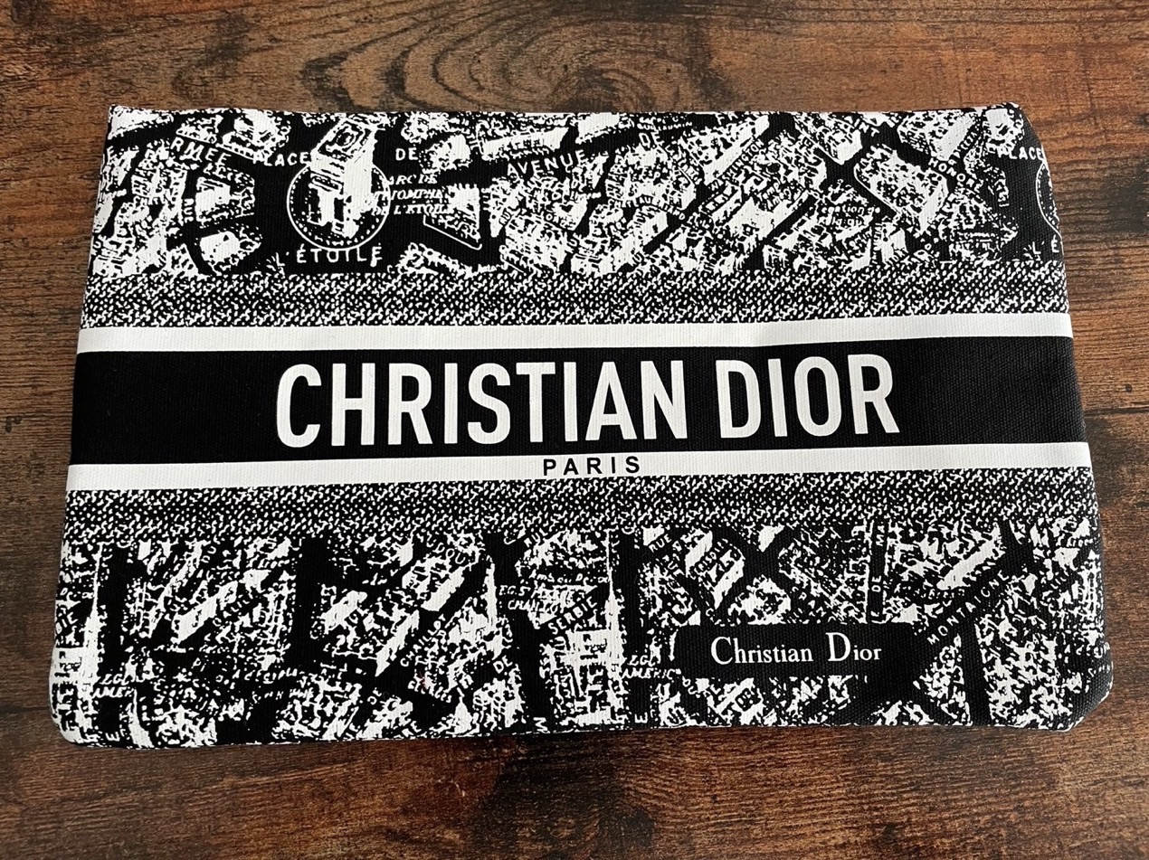 NEW – Christian Dior GWP Beauty Cosmetic Pouch | Black & White|W/Box