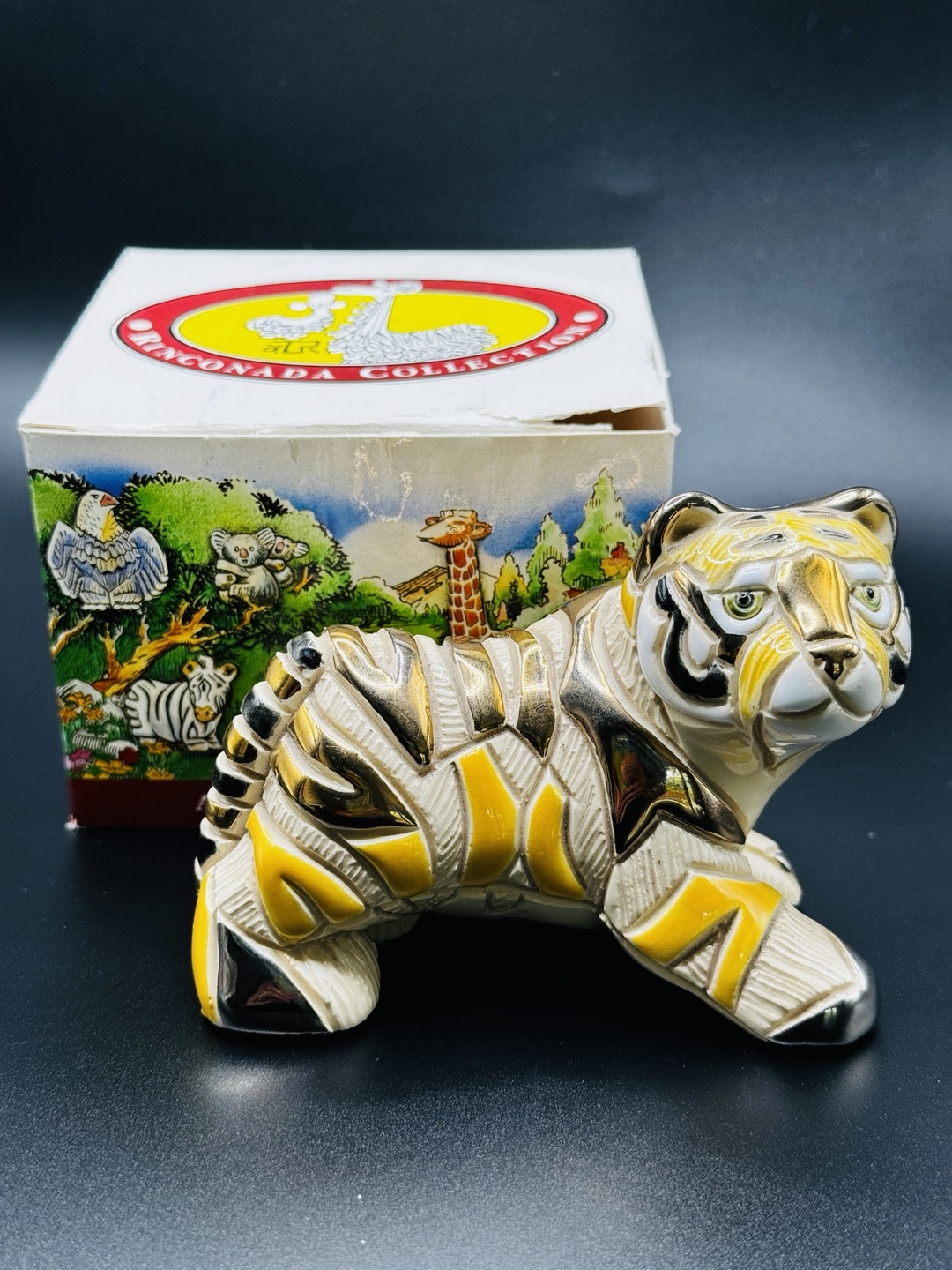 Artisania Rinconada Gold Yellow Tiger With Original Box 4 1/4 X 3 1/4"