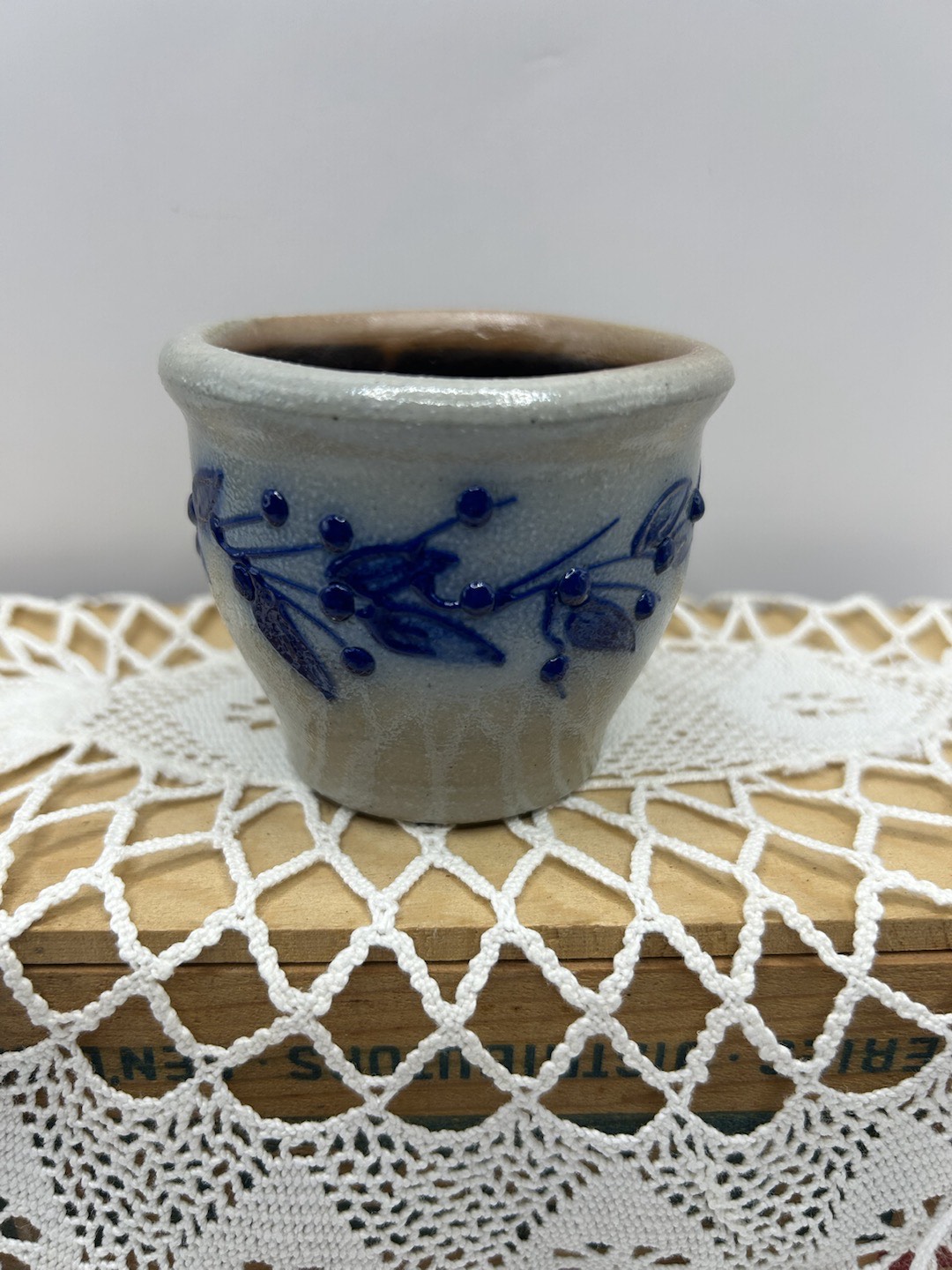 Sm Salmon Falls Pottery Pot / Candleholder 3”d 2 1/2 HWith Blue Berry ...