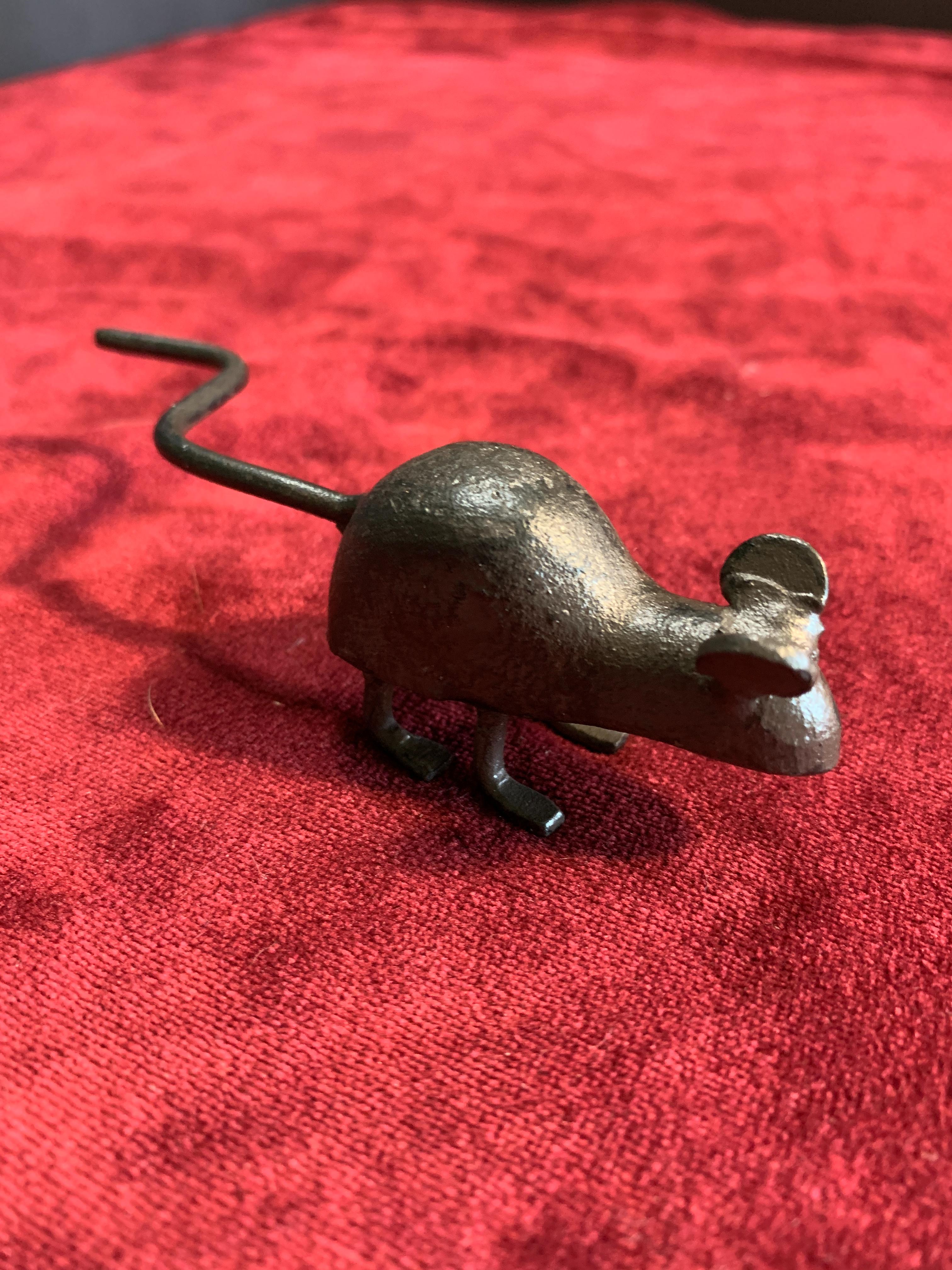 Small Cast Iron Mouse