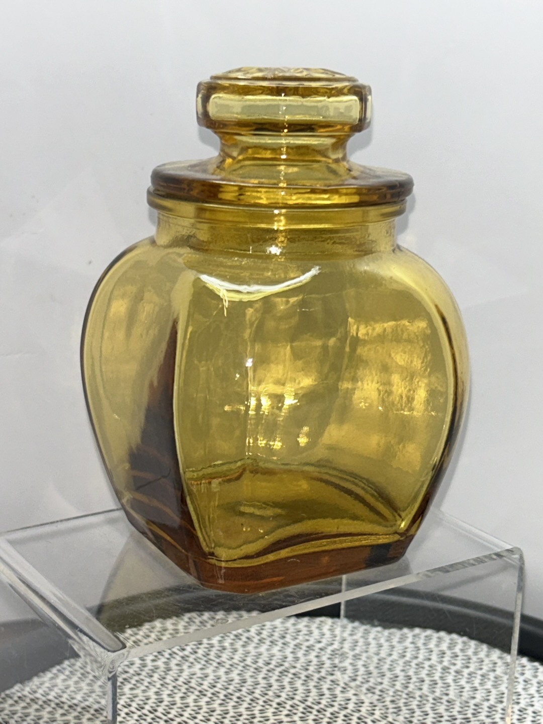 Vintage Wheaton Glass Yellow (Amber) Small Apothecary Canister