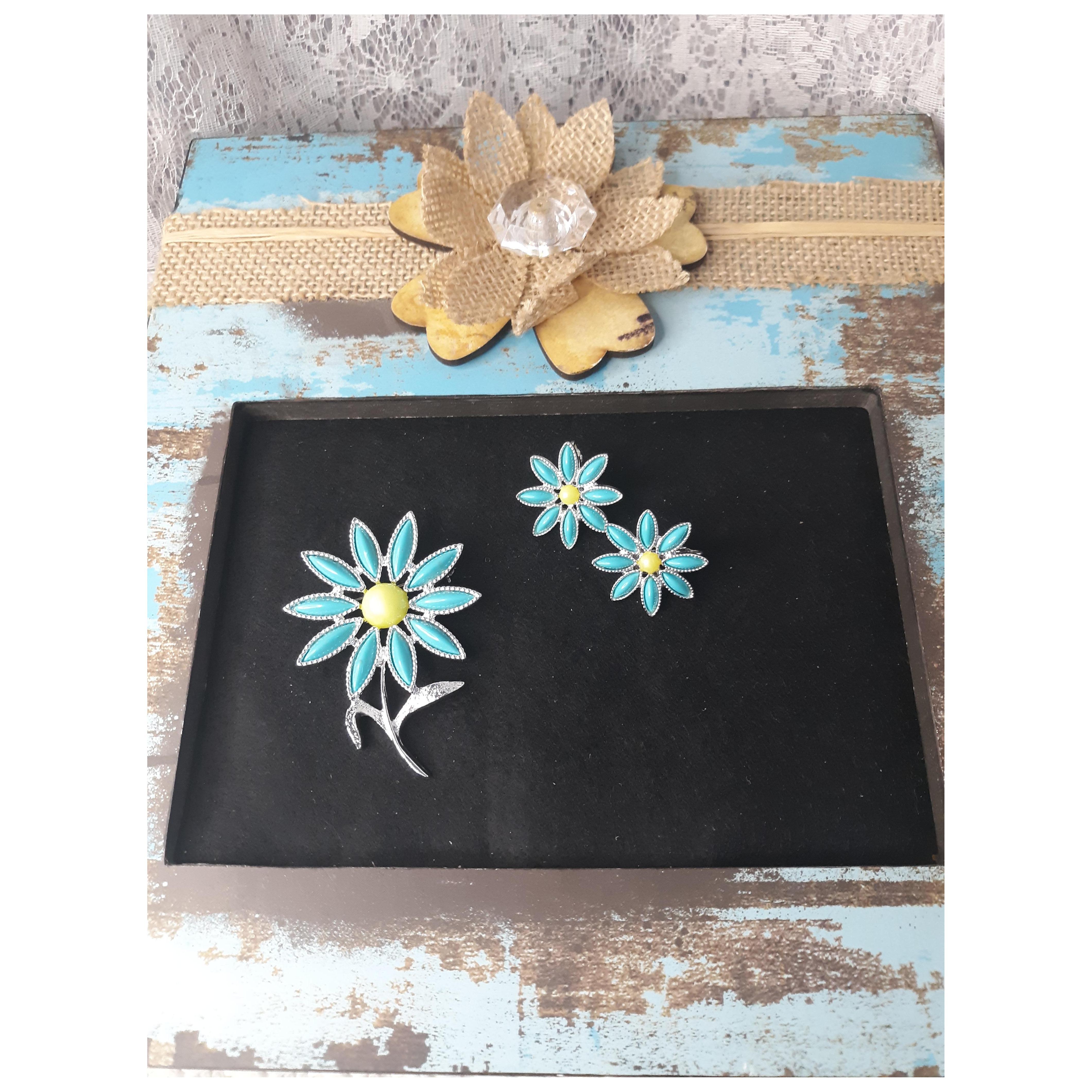 Sarah Coventry Turquoise Color & Yellow Silvertone Daisy Brooch Pin ...