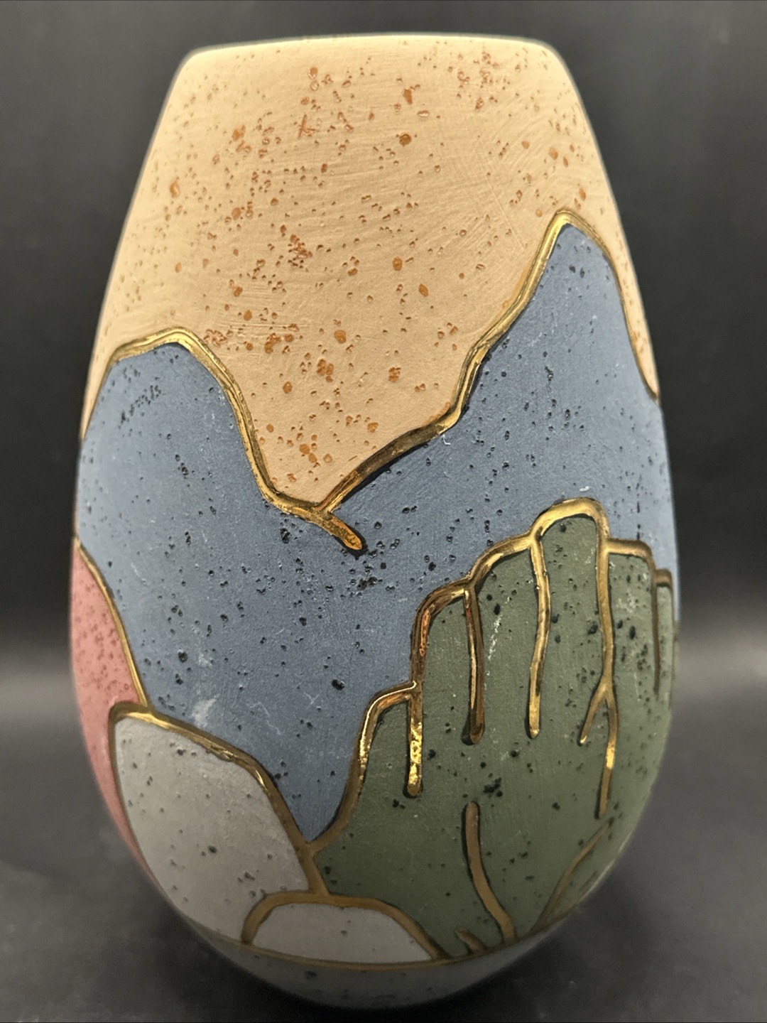 Vintage Hard To Find! Beautiful Mesa Pottery Vase - 22K Gold Trim Made ...