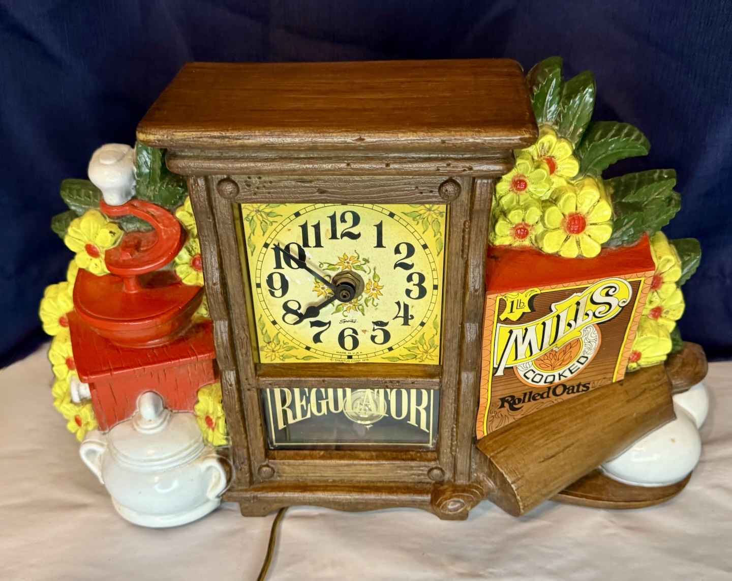 MCM Spartus Coffee Mill Rolled Oats Regulator Electric Clock