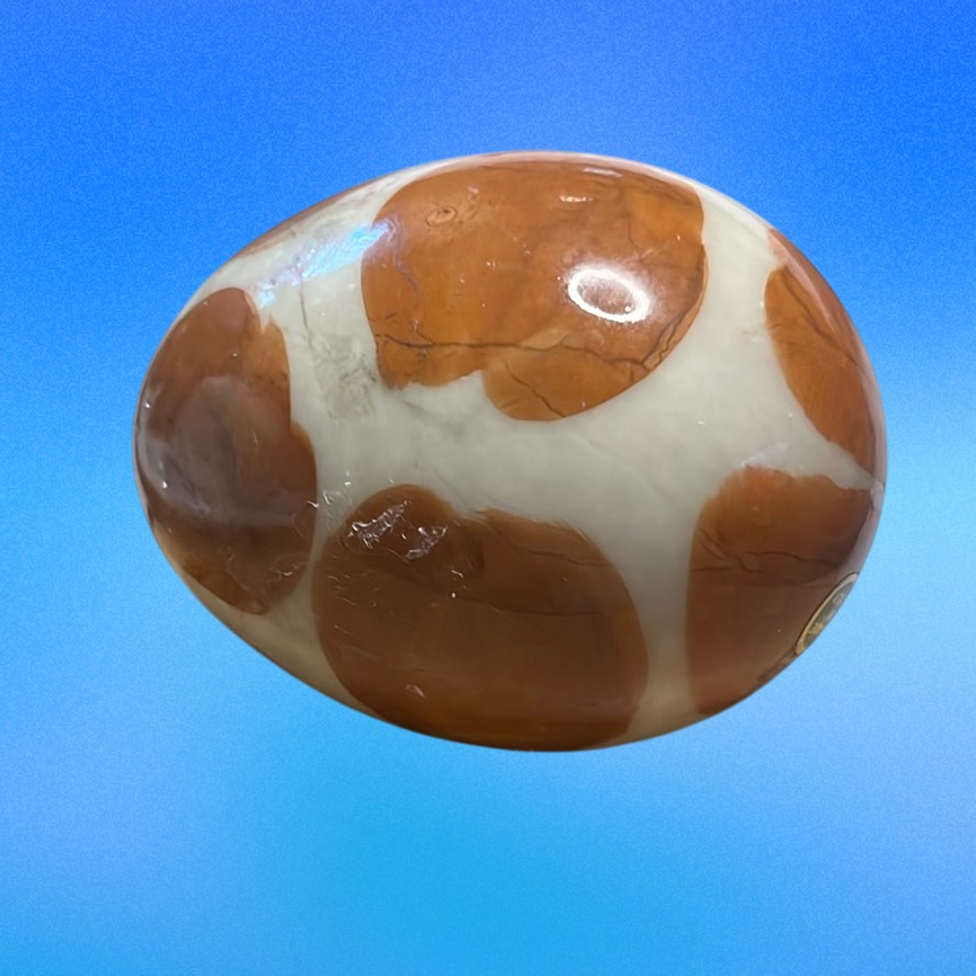 21. Giraffe stone made in Italy.