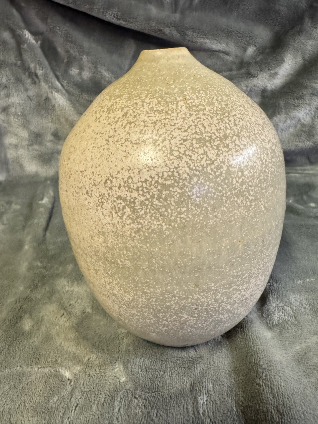 Vintage Hand Thrown Studio Art Pottery Speckled Egg Shaped Vase Beige ...