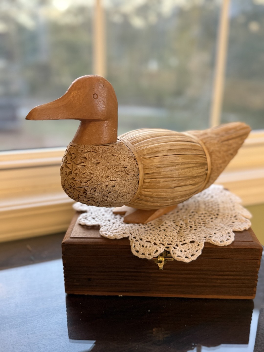 Handcrafted Duck decoy rustic Figurine Straw Wood Carved Folk Art Decor ...