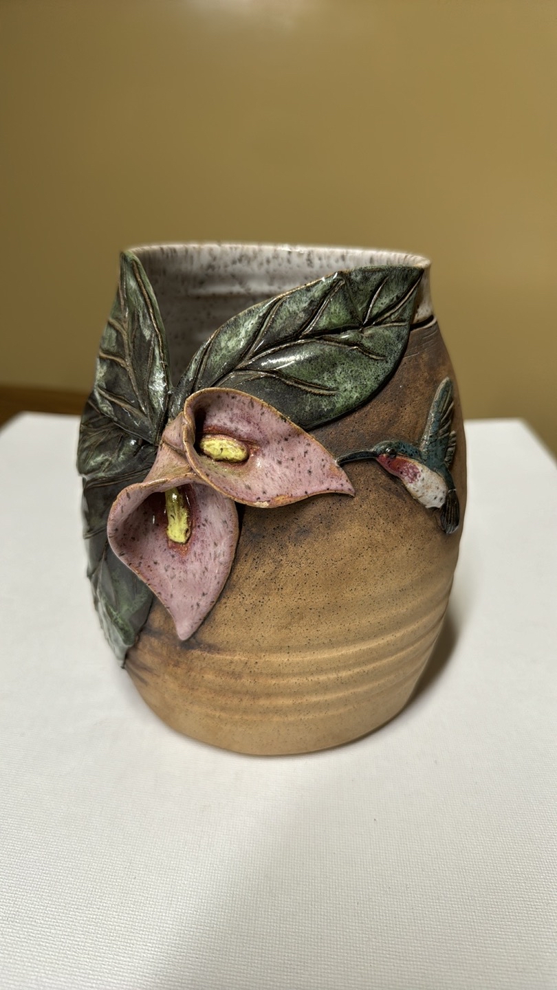 Old Patagonia Pottery Vase Hummingbird and Pink Calla Lily Flowers 6.5 ...