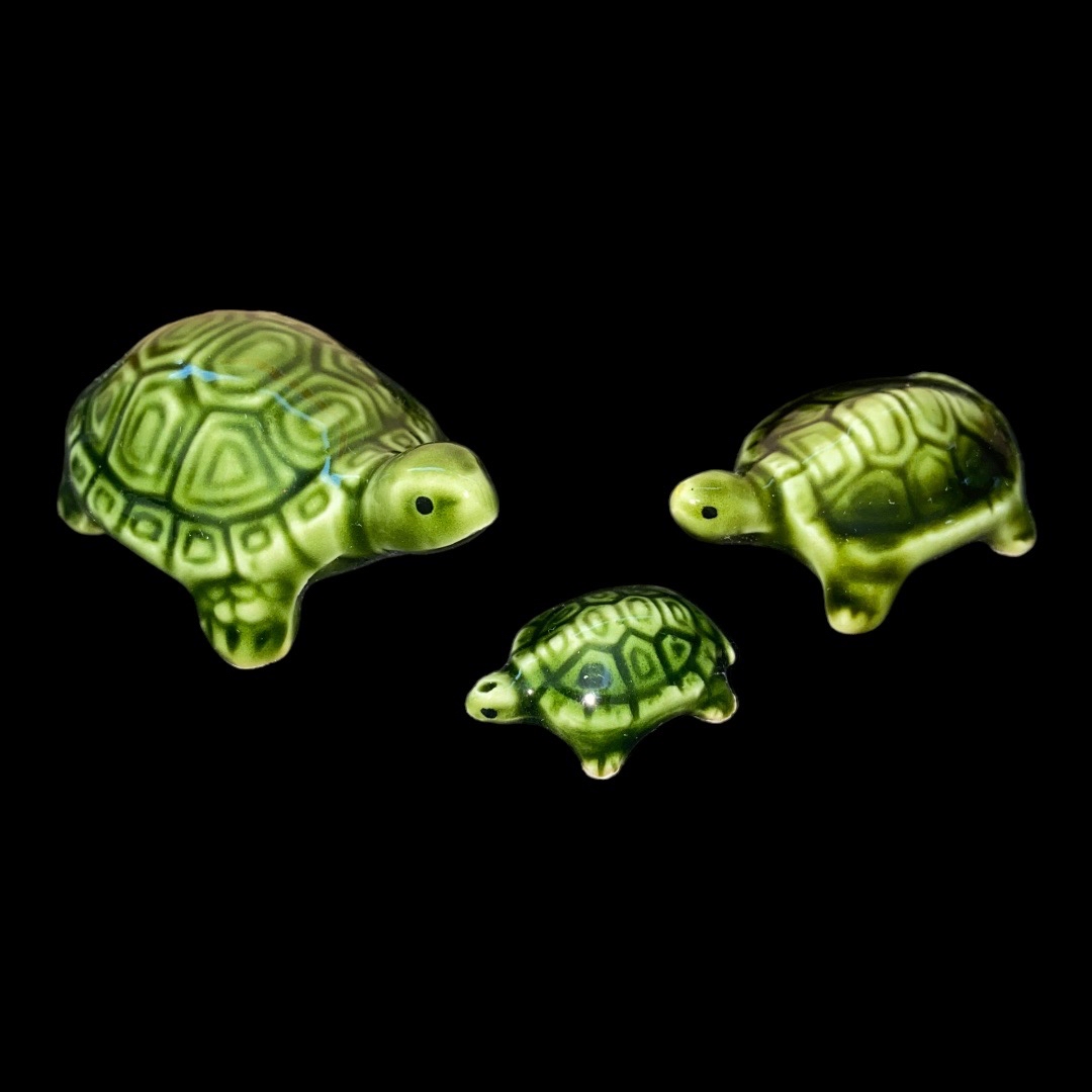 1970s Frisco Golden Gate Bone China Miniature Family: Green Turtles