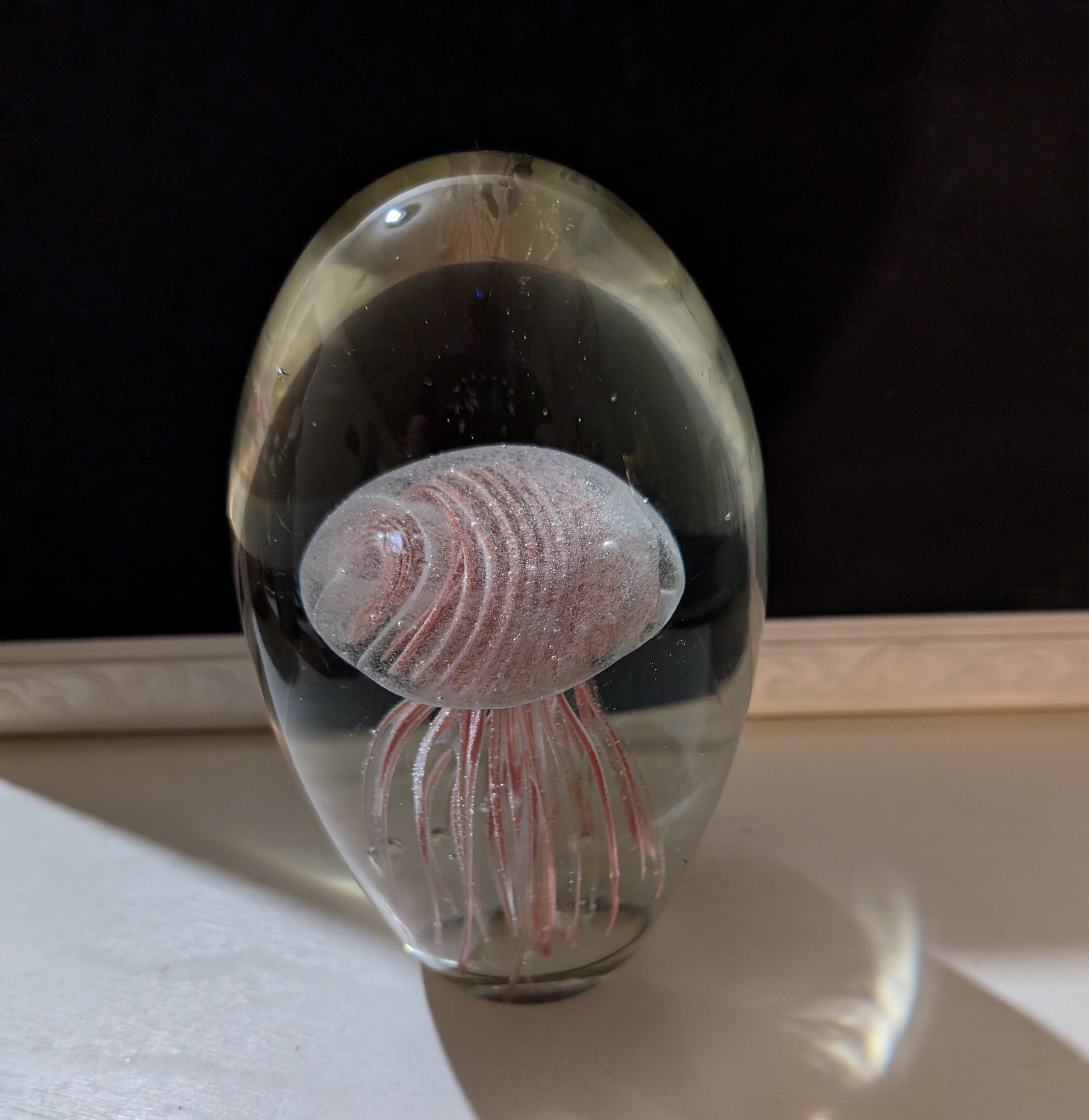 Vintage Dynasty Gallery Art Glass Jellyfish Paperweight