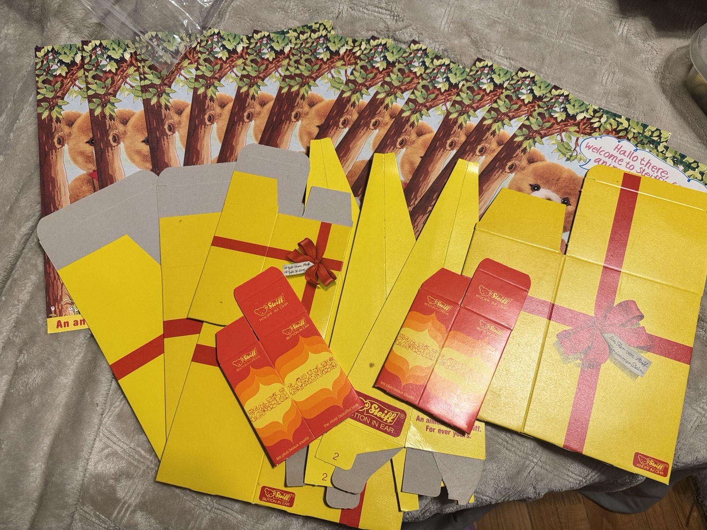 Lot Of 1980s Official Steiff Catalogs Unused Boxes And Store Displays