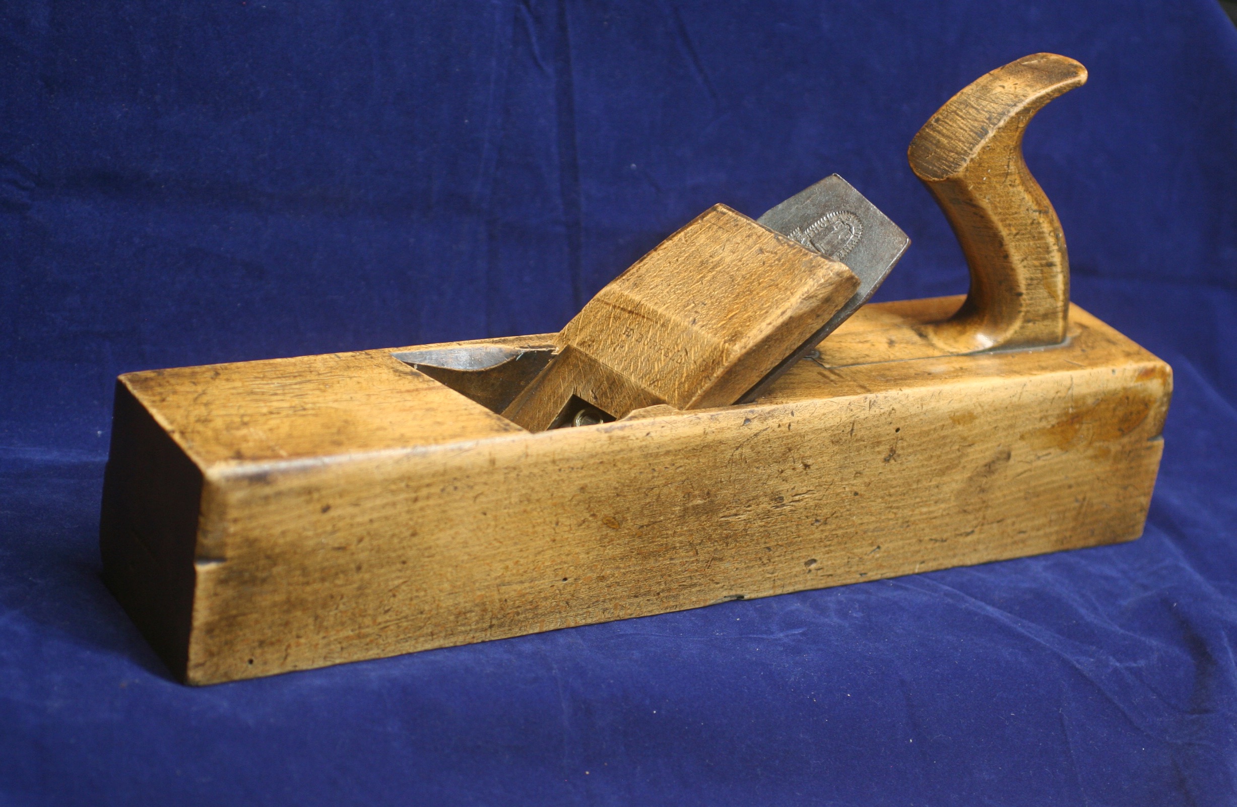 Wooden Badger (Large Form Rabbet) Plane 15 in. – T. TURNER SHEFFIELD