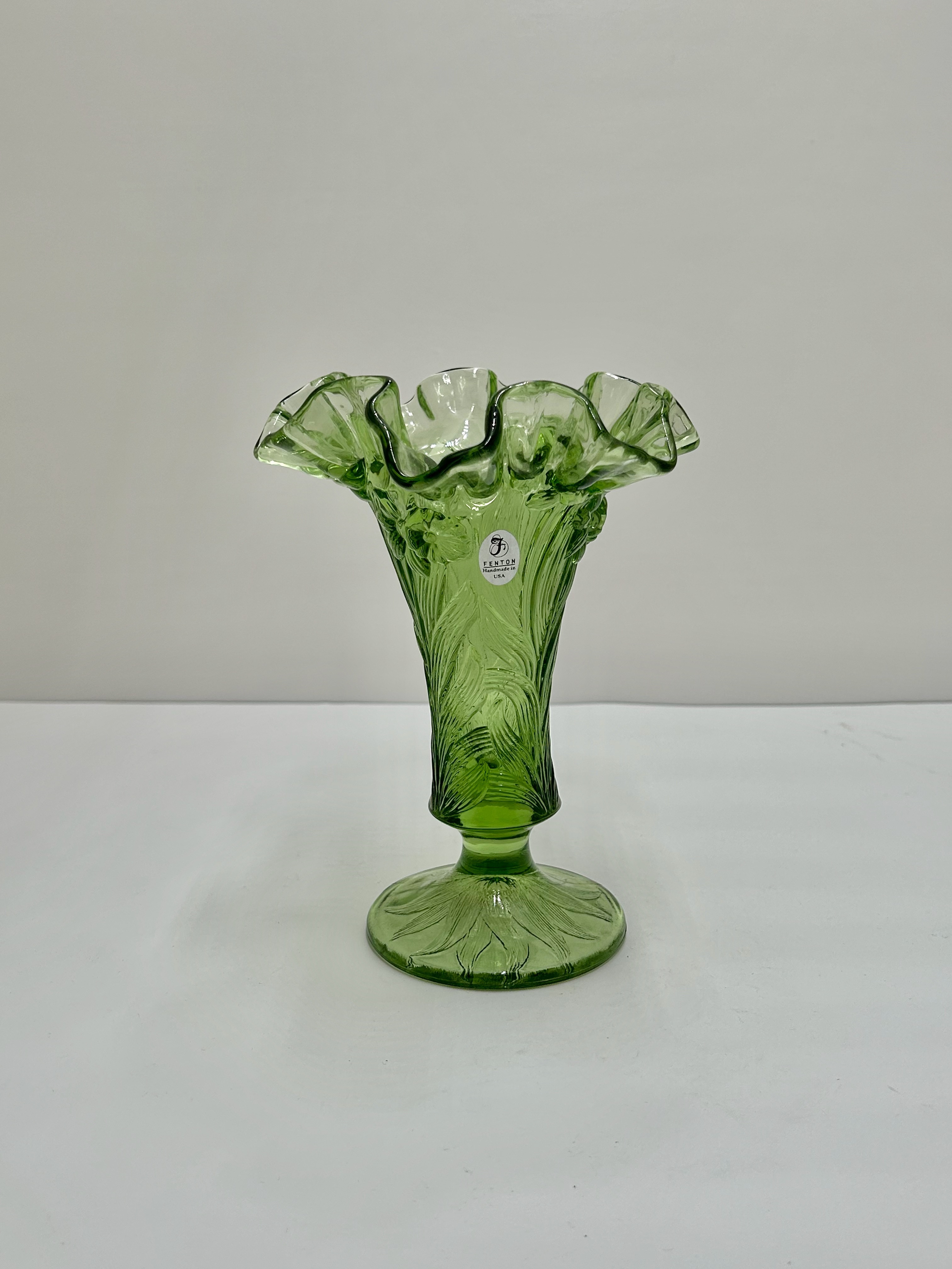 Fenton Green Daffodil Ruffle Top Trumpet Style Vase