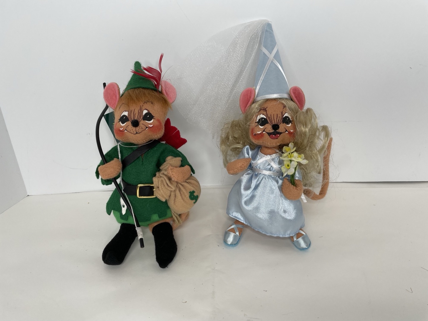 Annalee Robin Hood & Maid Marion Mouse Doll Set 6” 2007 Storybook Mice ...