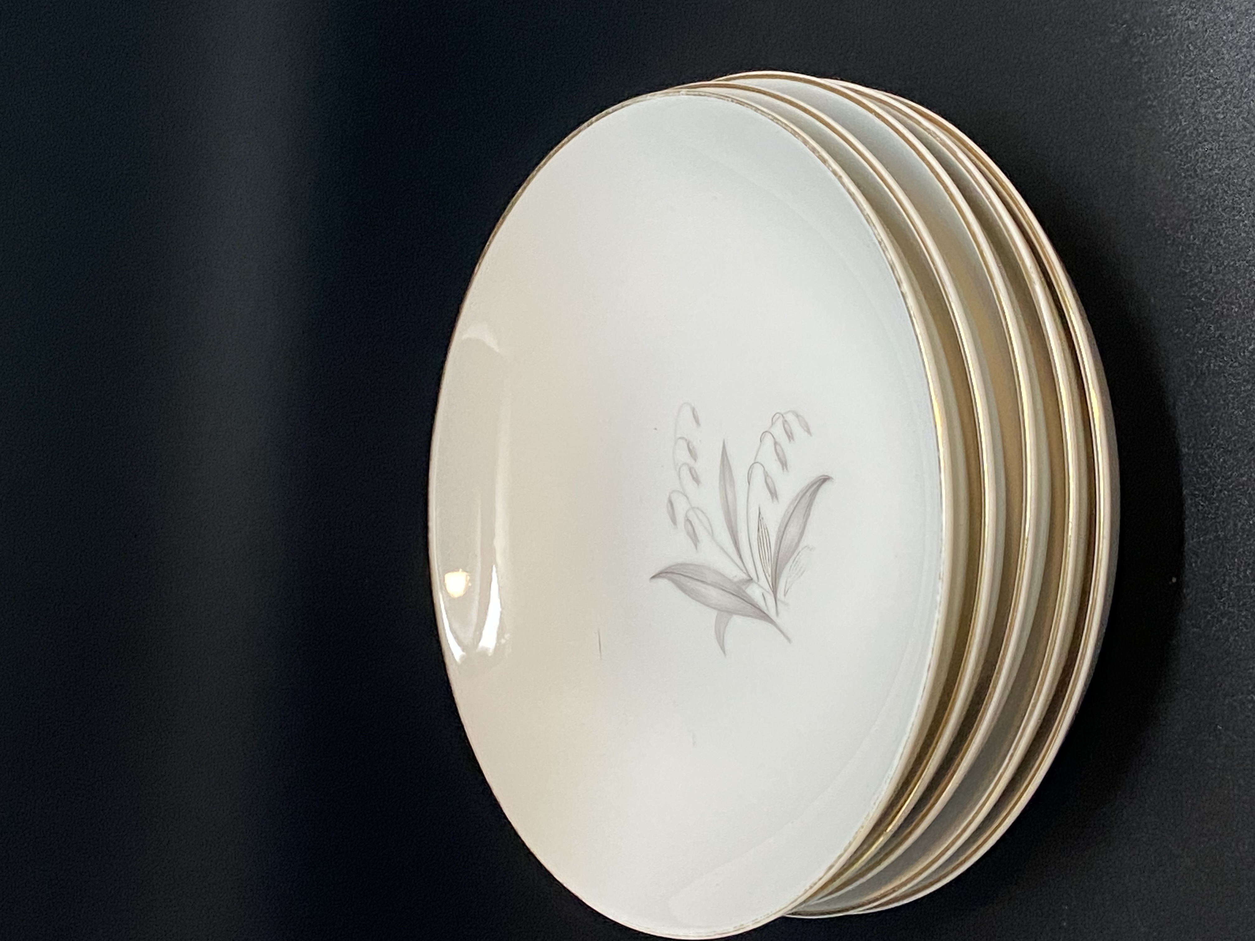 5 Kayson's Fine China Golden Rhapsody Bread Plates