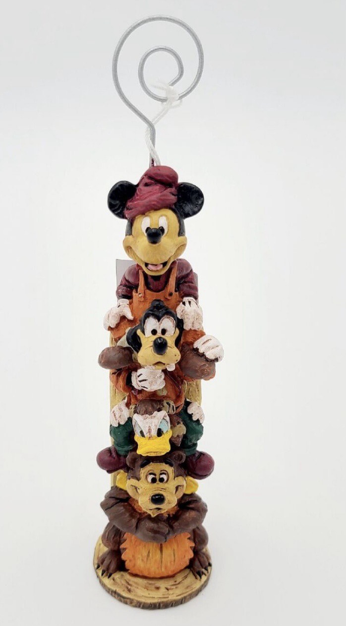 Disney World Wilderness Lodge Totem Pole Clip Mickey Goofy Donald ...