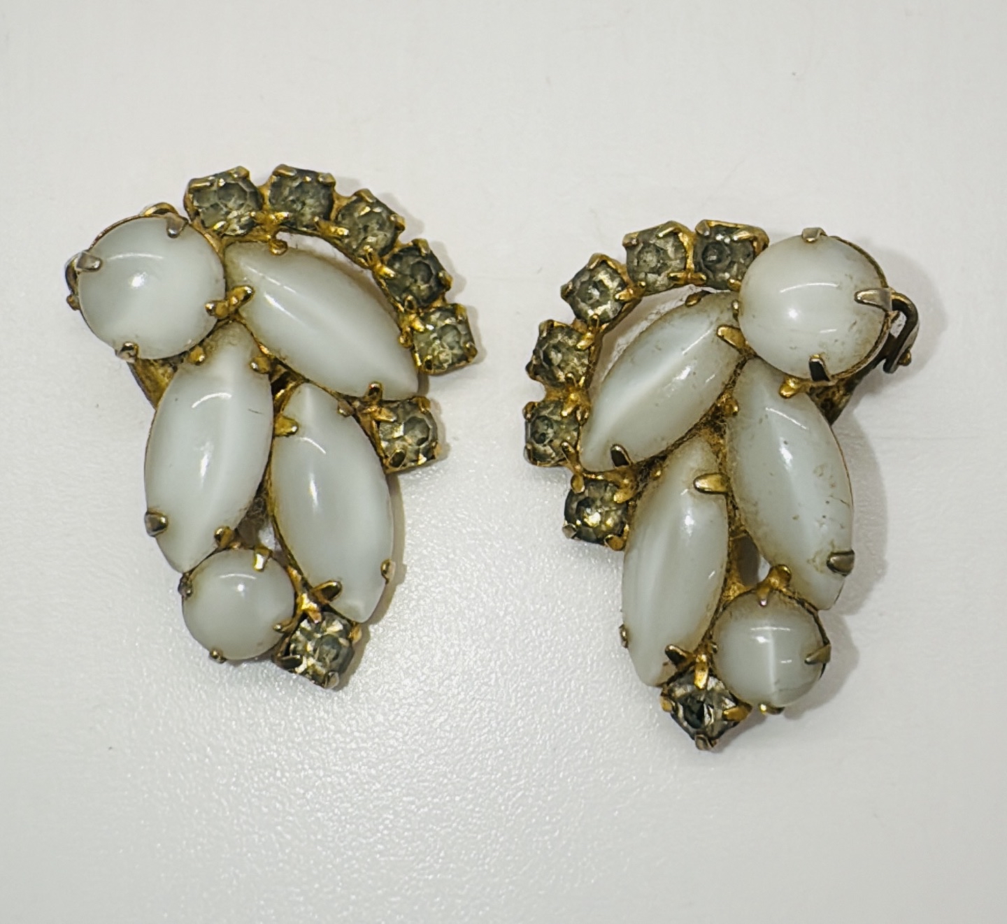 Signed Elizabeth Morrey Art Glass Earrings. Clip Back. Beautiful ...