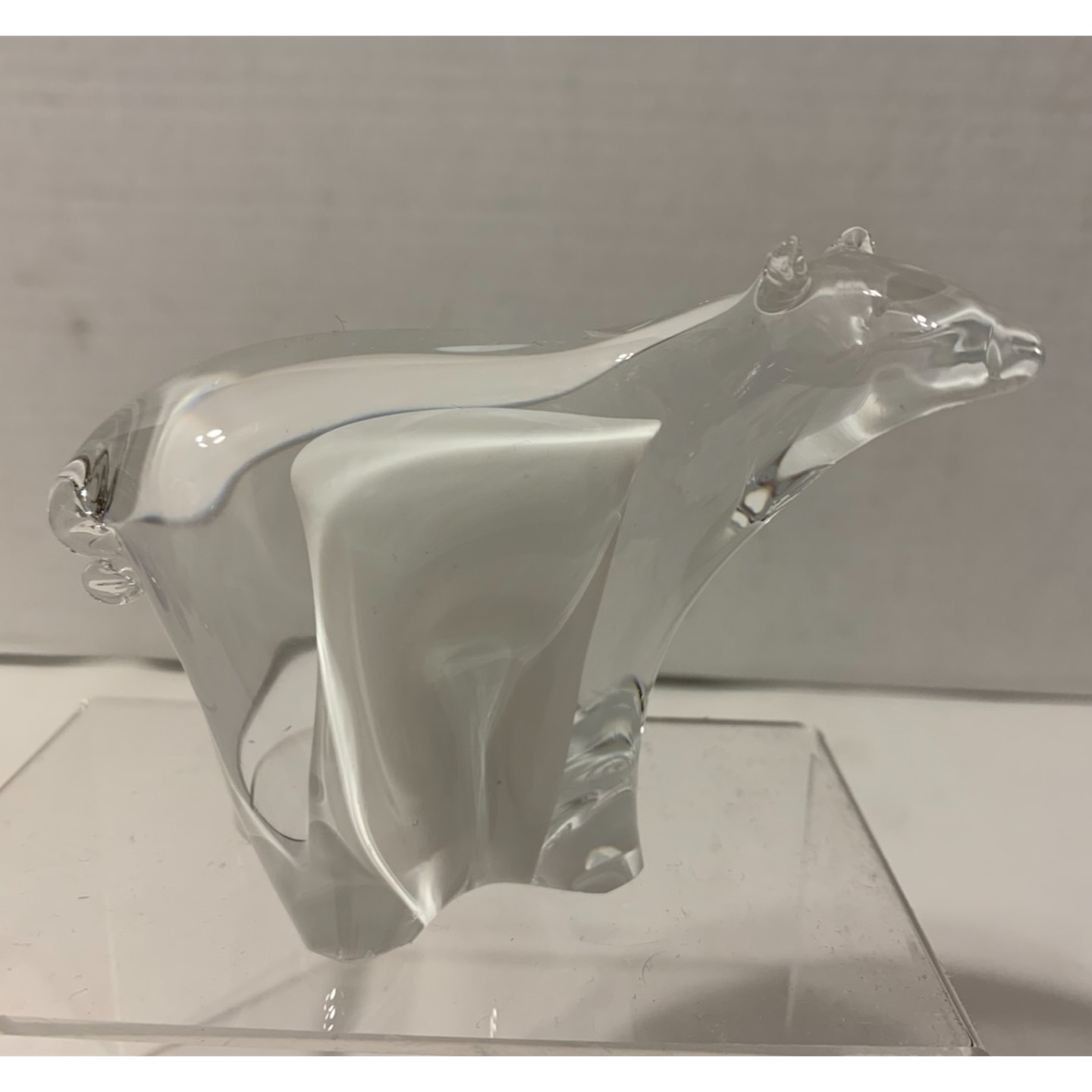 Larson Crystal White Interior Polar Bear Paperweight