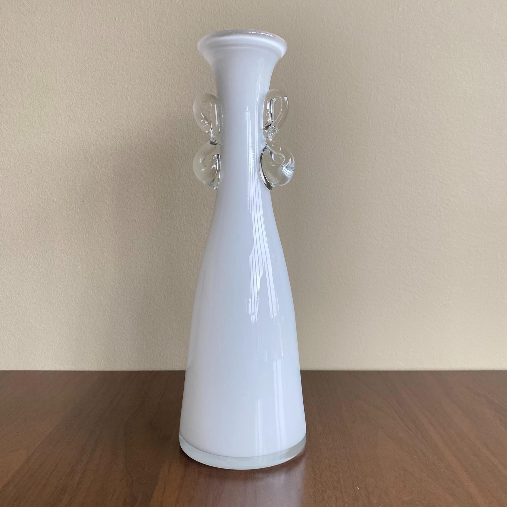 Vintage White Cased Glass Vase Jerzy Sluczan-Orkusz for Tarnowiec ...