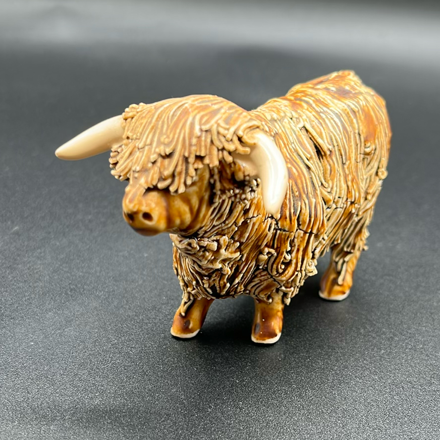 Signed Scottish Art Pottery Spaghetti Bull 🐂