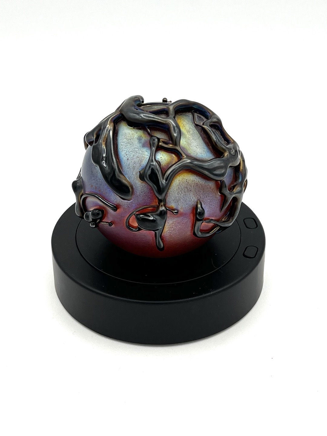 003 Stunning Herb A. Thomas Signed Paperweight