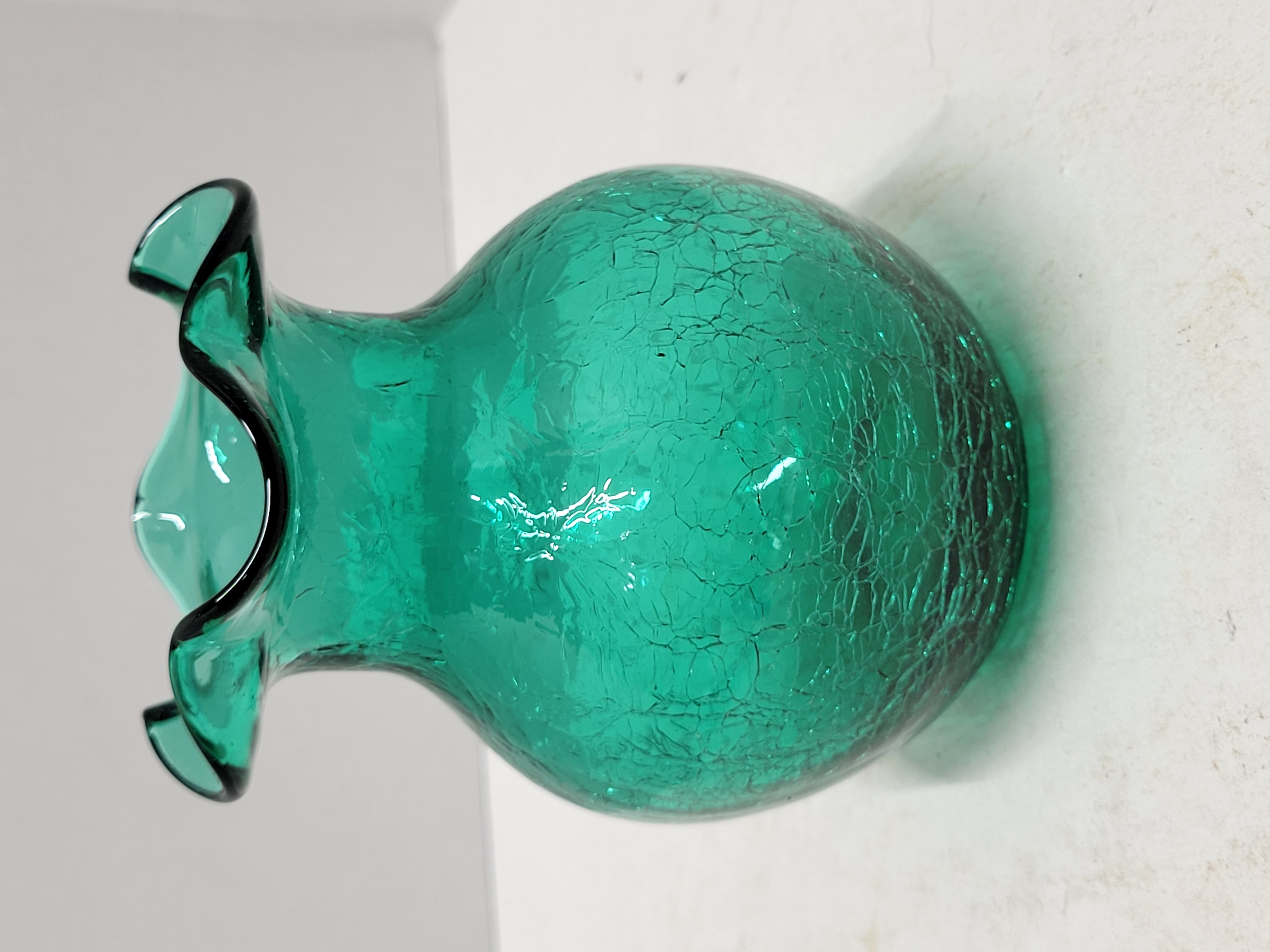 Blenko Emerald Green Hand Blown Art Glass Wavy Ruffle crackle Vase