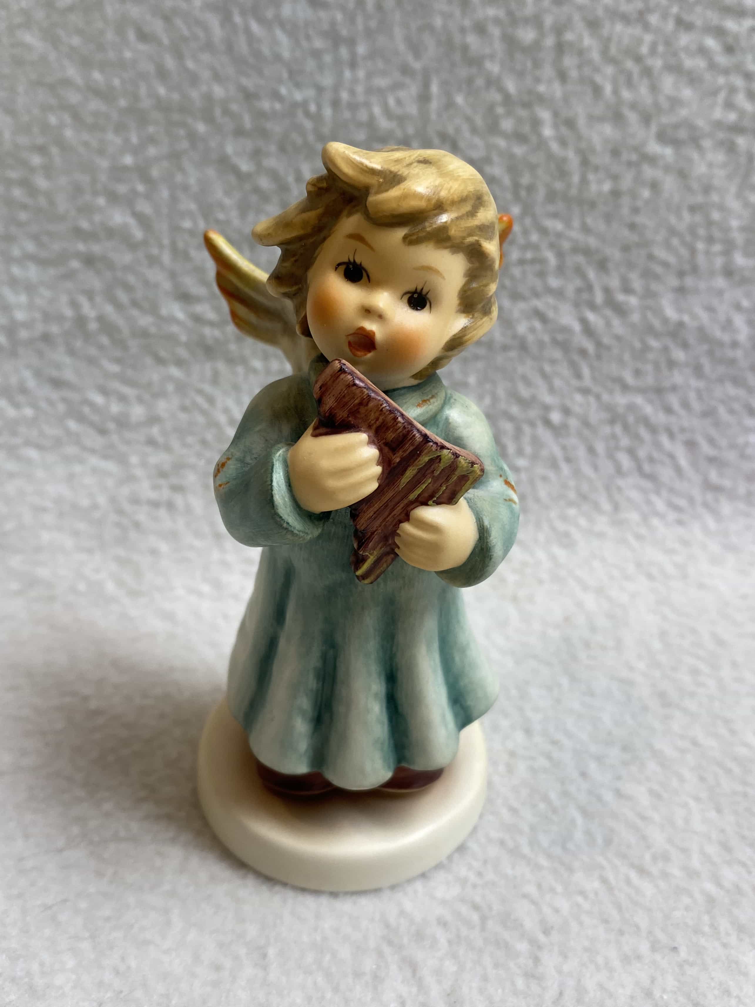 Vintage Goebel Angel Figurine - 'Joyful Recital' (N117)
