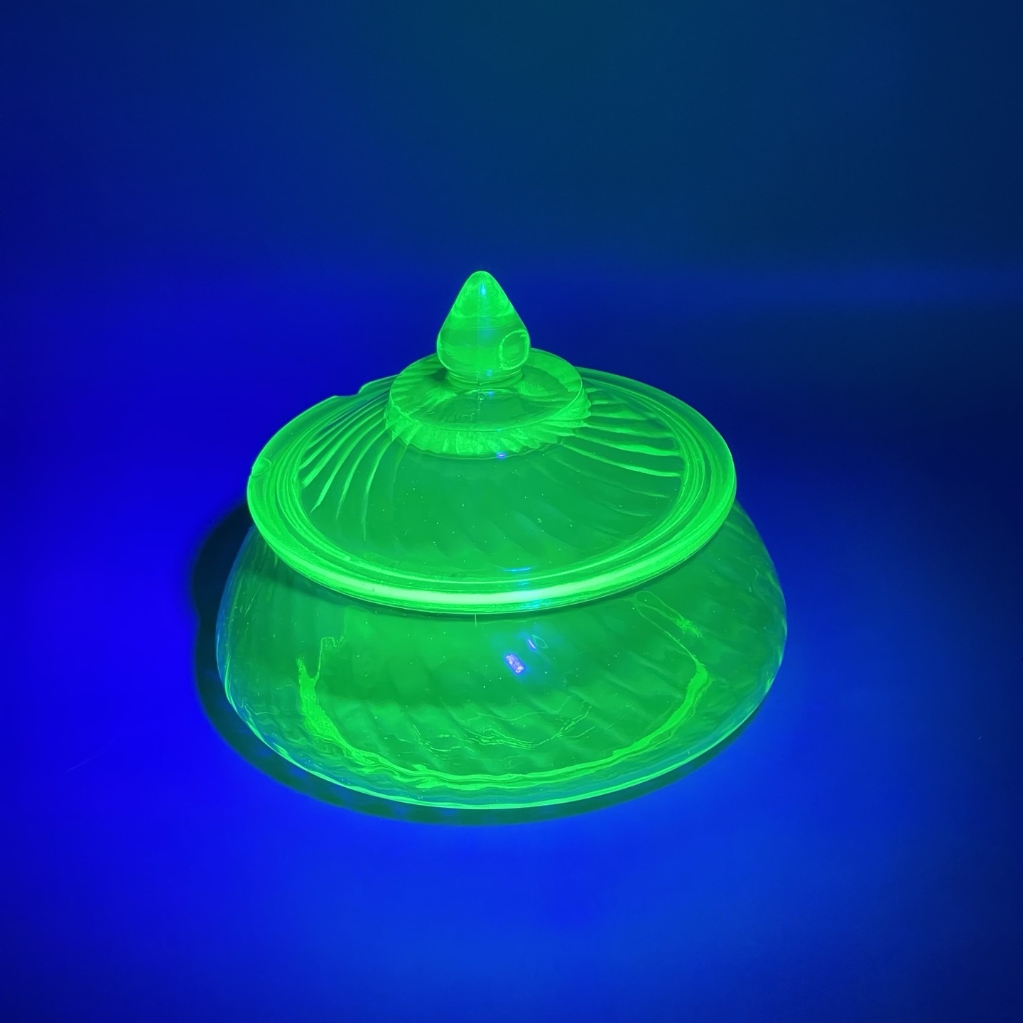 Anchor Hocking Uranium Glass Optic Spiral Candy Dish Lidded