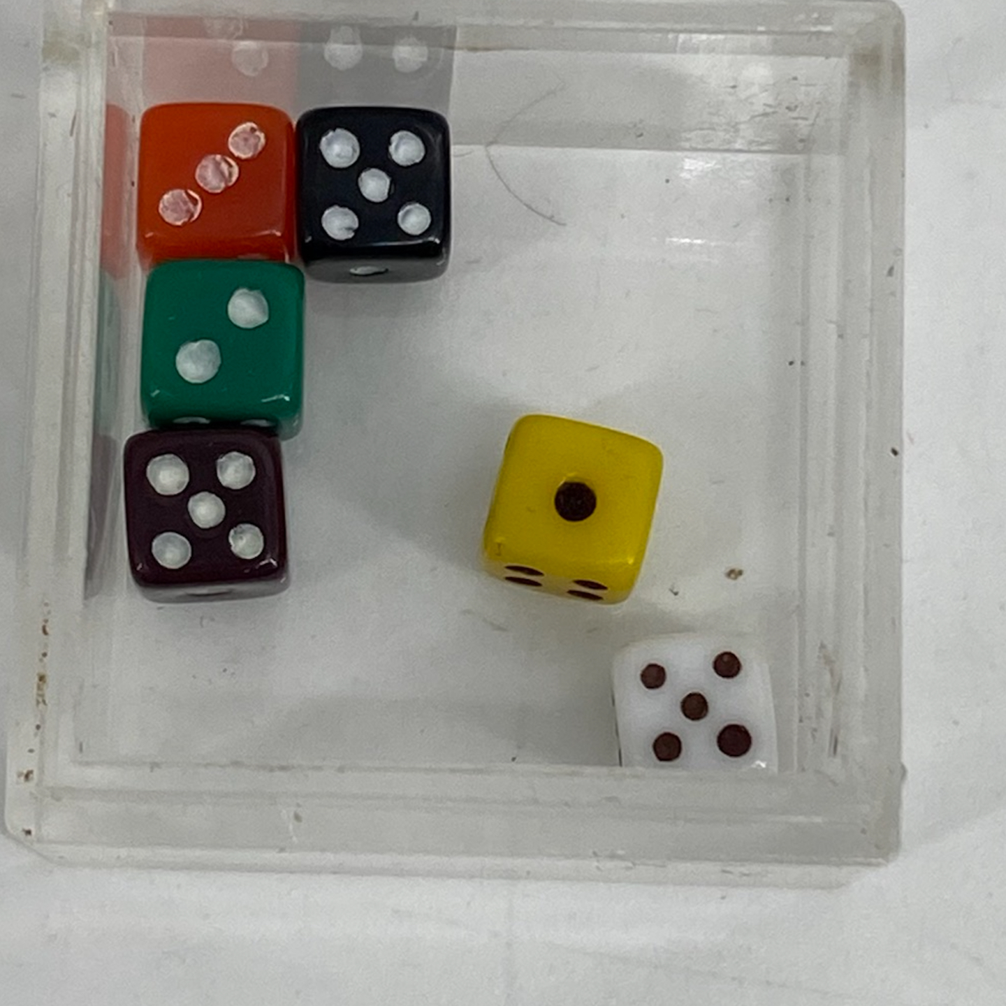 #006 SMALLEST THING IVE EVER SOLD Vintage Mini 4-5mm 6 Colored Dice ...