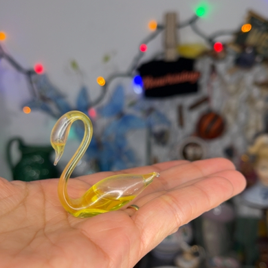 Delicate Glass Swan Mini