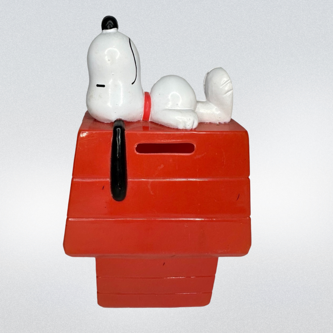 Snoopy Coin Bank