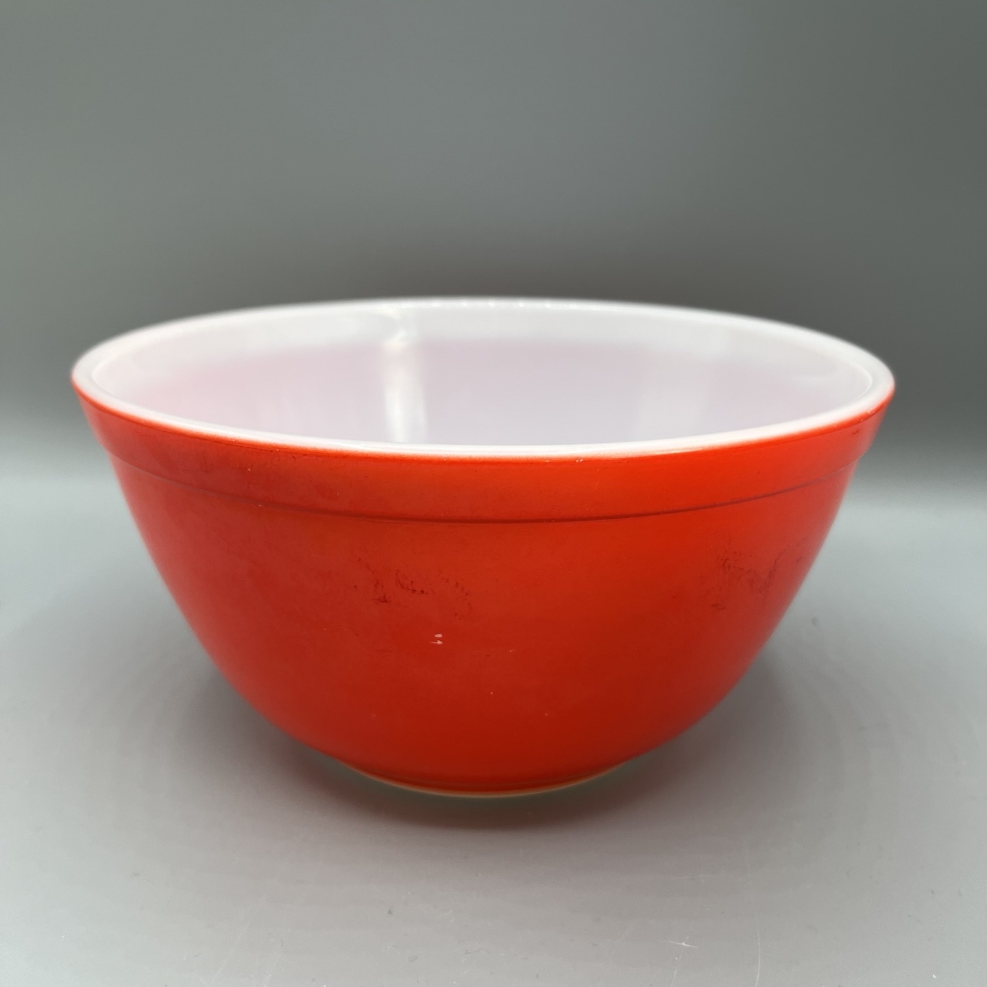 Pyrex #403 1.5 Quart Primary Red Bowl