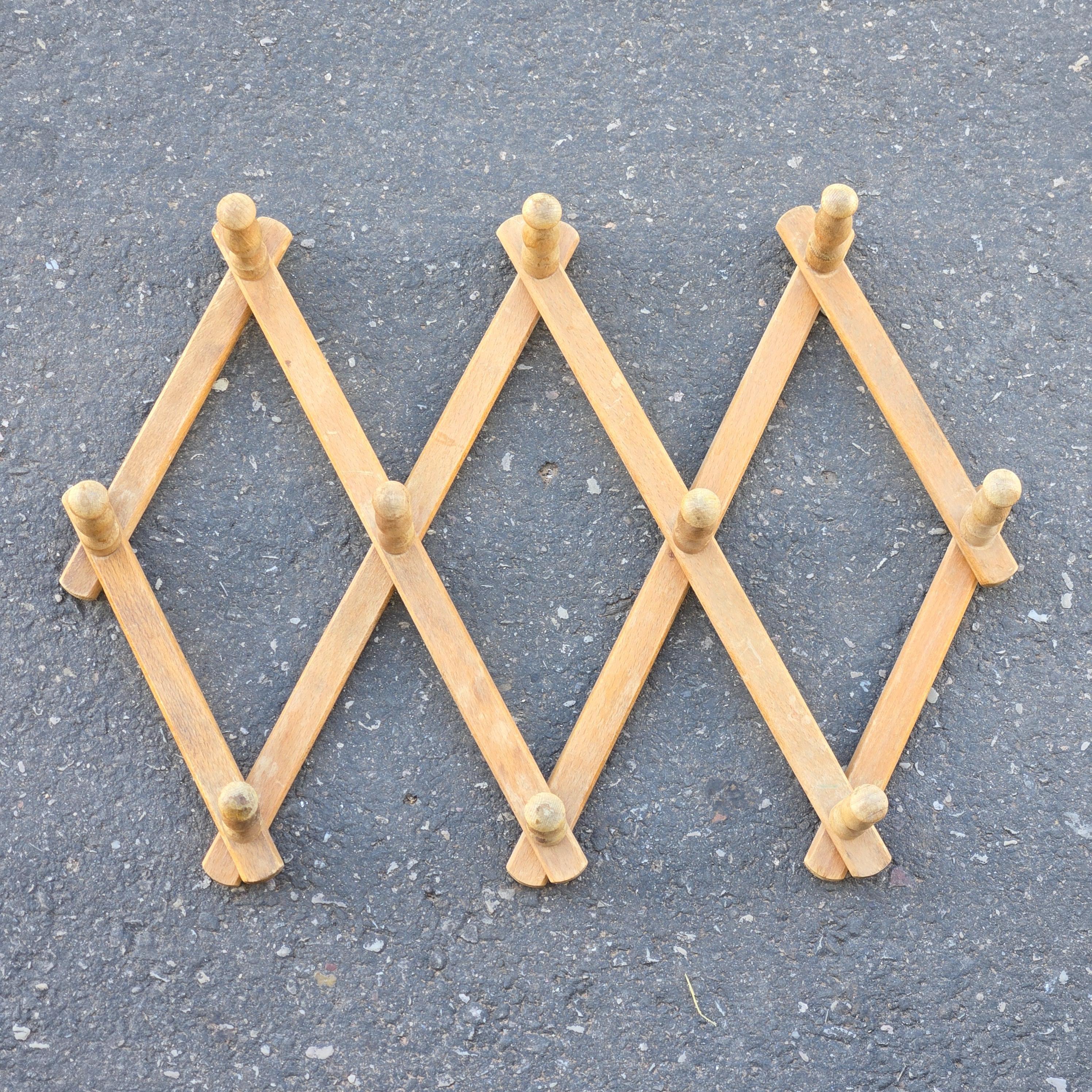Wood Accordion Hanger Rack Expanding for Wall 10 Peg - Coats Jewelry ...
