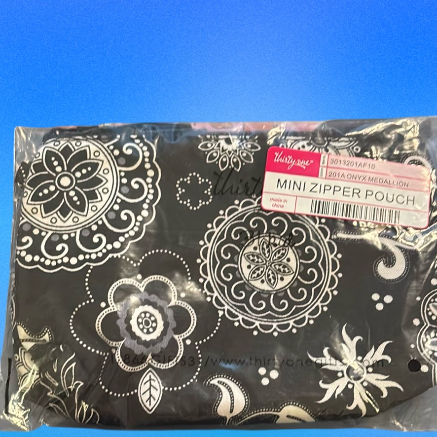 Thirty-One Mini Zipper Pouch Onyx Medallion New