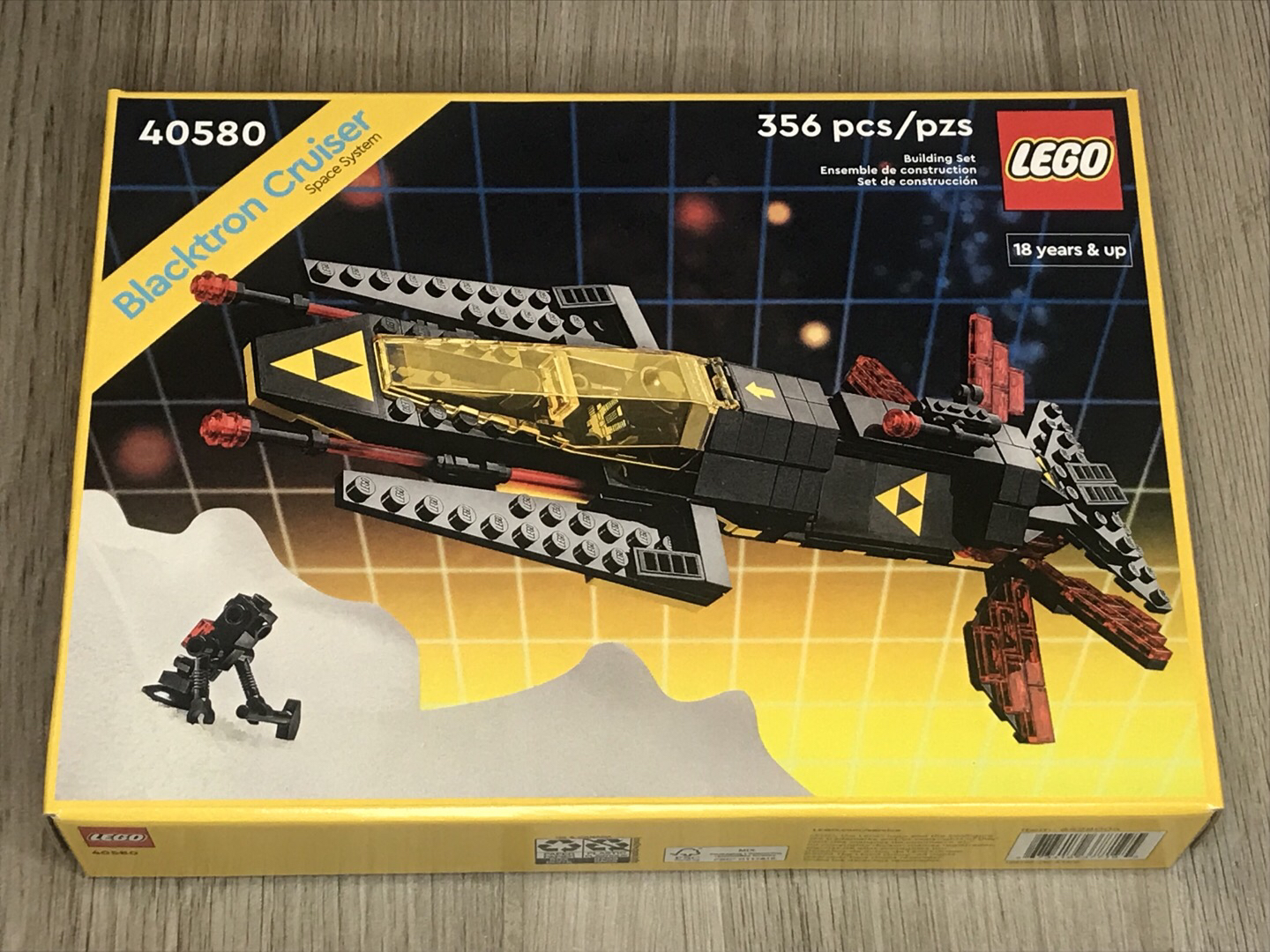 LEGO 40580 Blacktron Cruiser Space System. NEW/SEALED/IN HANDS