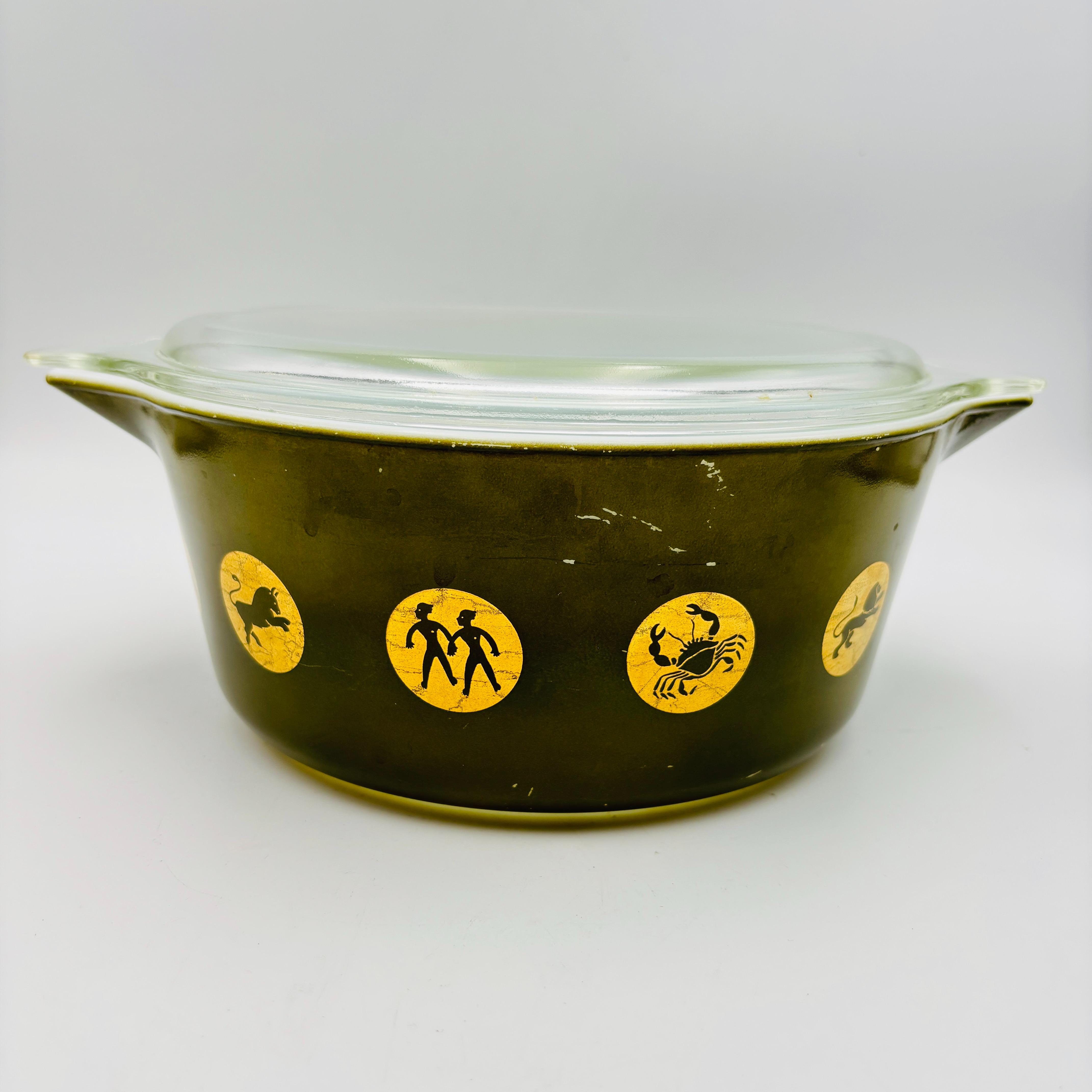 Vintage Pyrex Zodiac Cinderella Round Casserole 2 1/2qt 475B with Clear ...
