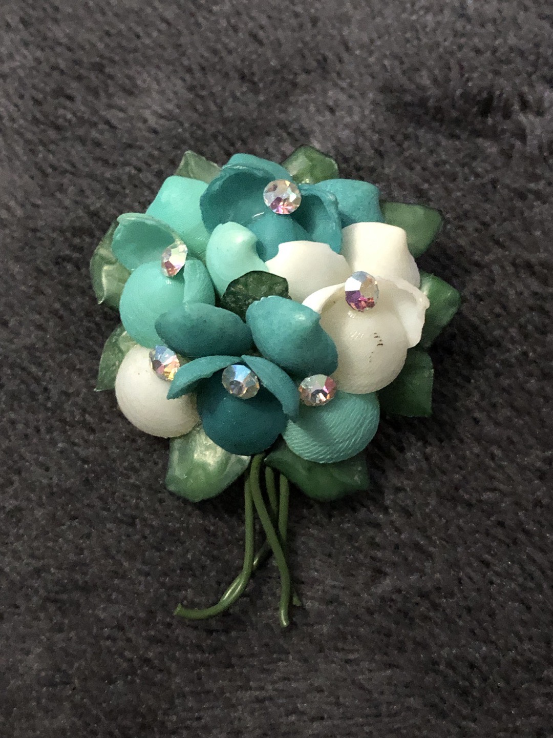 Vintage Hand-Crafted Mini Shells Bouquet of Flowers Brooch