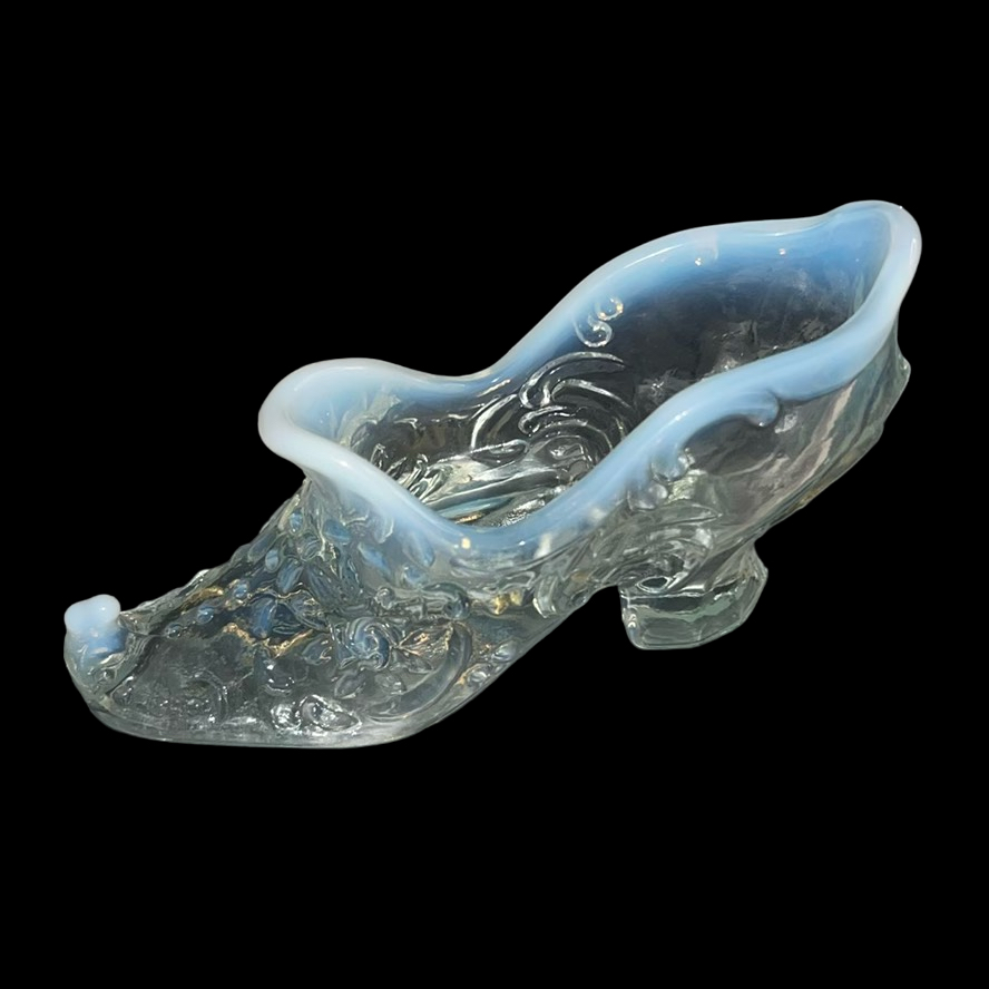 VNTG Mosser Uranium Clear Glass & Opalescent Rim Victorian Rose Shoe ...