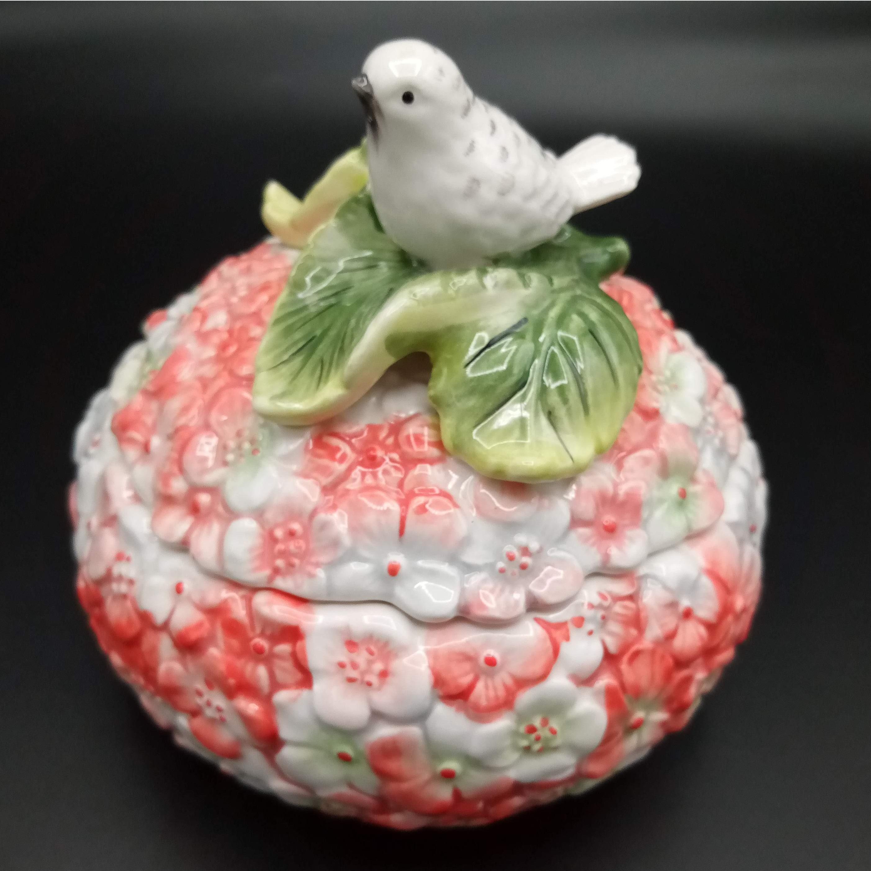 Edie Rose Home Ceramic Lidded Trinket Box, Hydrangea Collection 2011