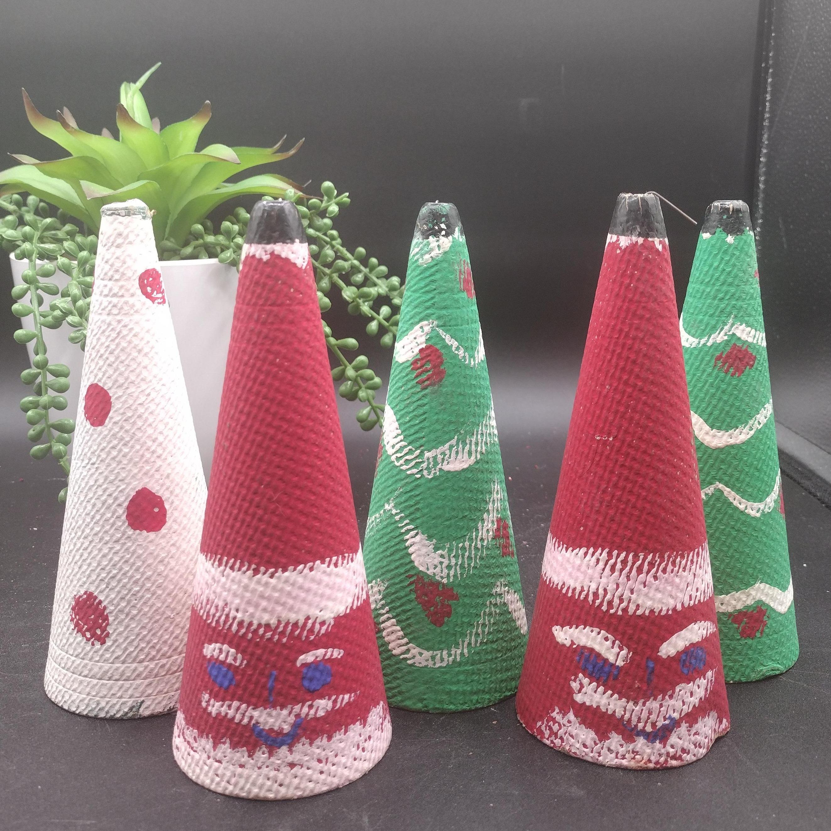 Vintage Werthan Knotless Twine Cones Hand painted Christmas Tree/ Santa ...