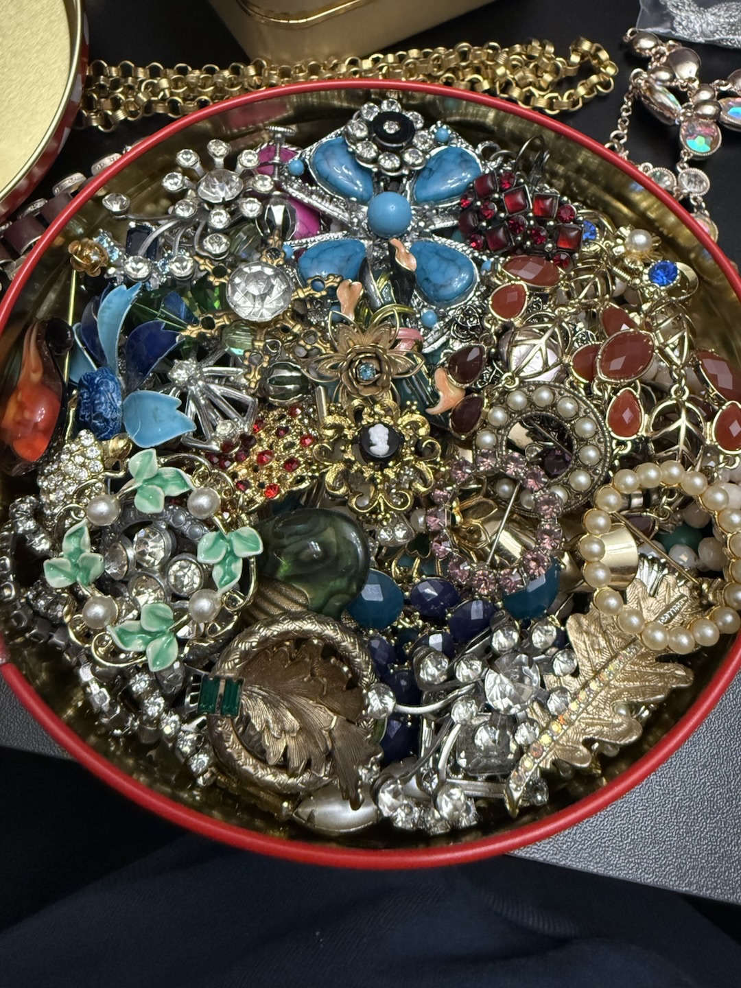 Mystery Box A- Over 50 Wearable Pieces!!