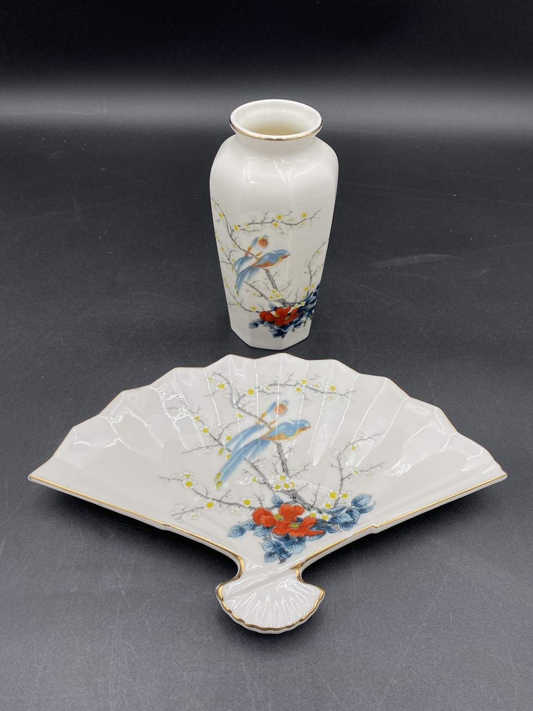 Jay Fine China Vanity Set, Vase + Fan Dish, Dogwood Blossoms ...