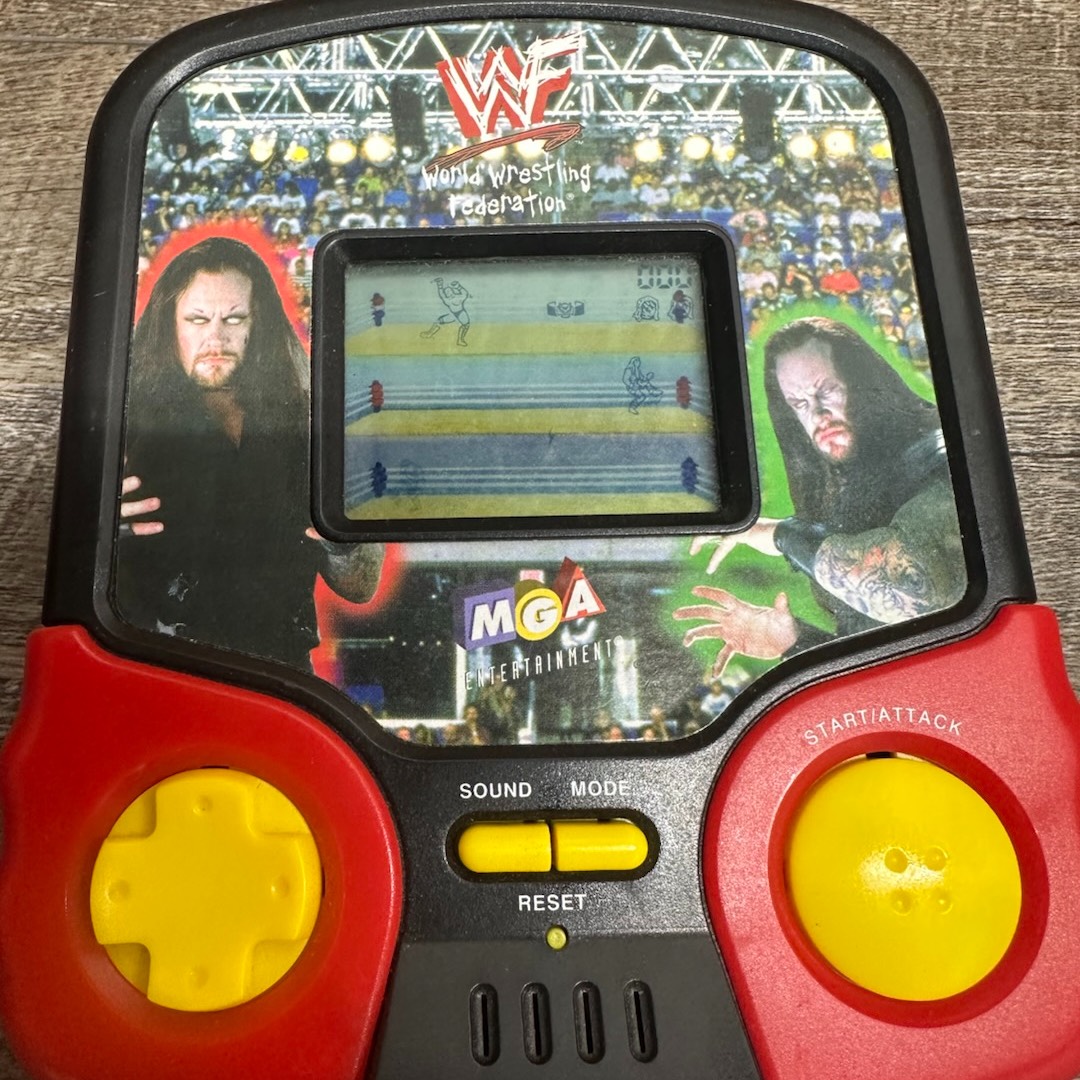 97 Wwf Undertaker Electronic Handheld Game
