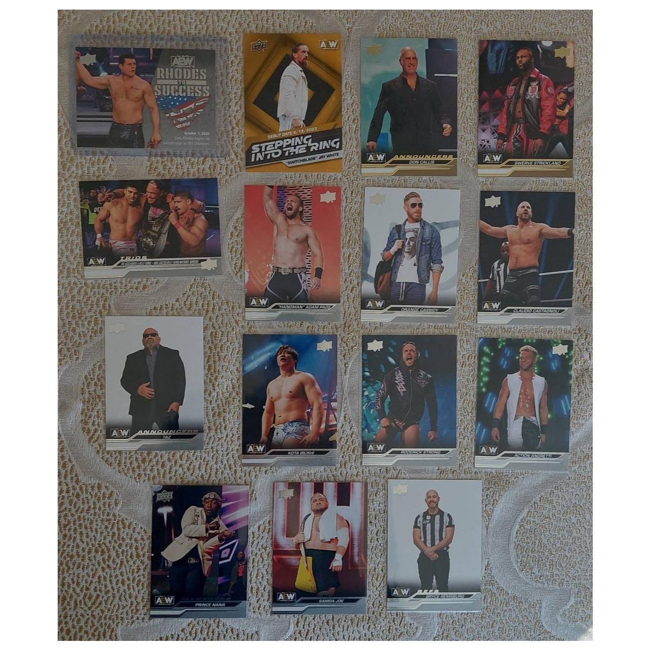 Lot of 15 AEW Wrestling cards (E)