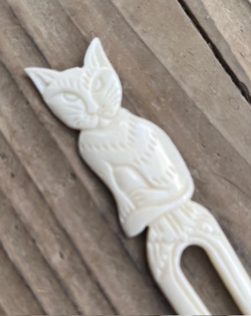 Hand Carved Cat Hair Stick
