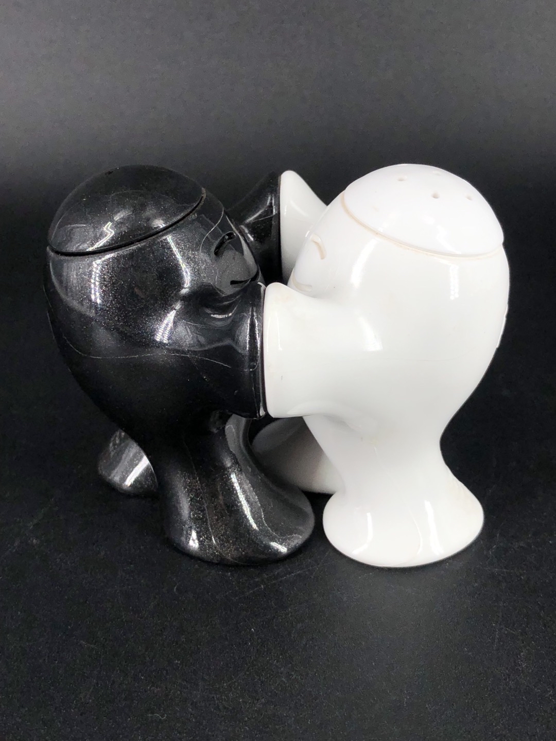 Koziol Step ‘N Pep Dancing Salt & Pepper Shakers Black & White Magnetic ...