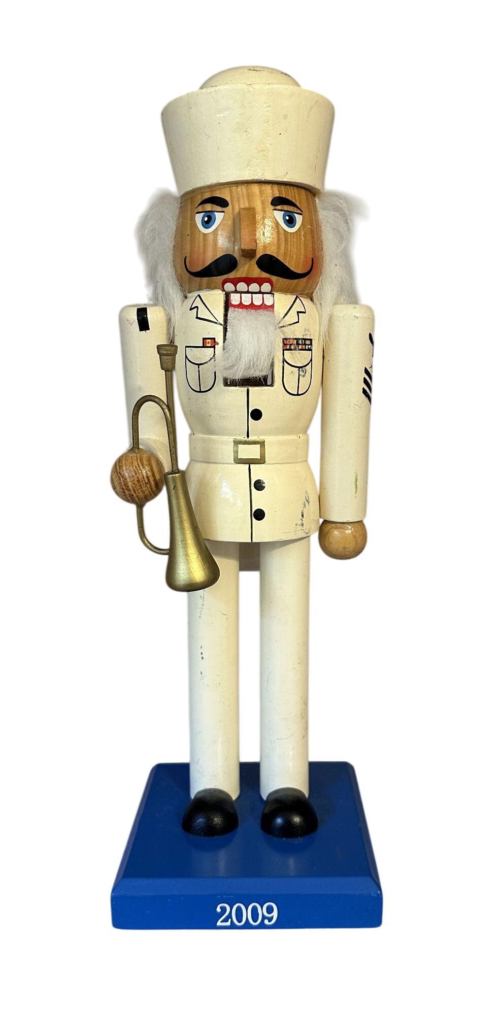 Nutcracker Navy Bugler Wood Nutcracker 2009 Limited Edition #4812 15 ...