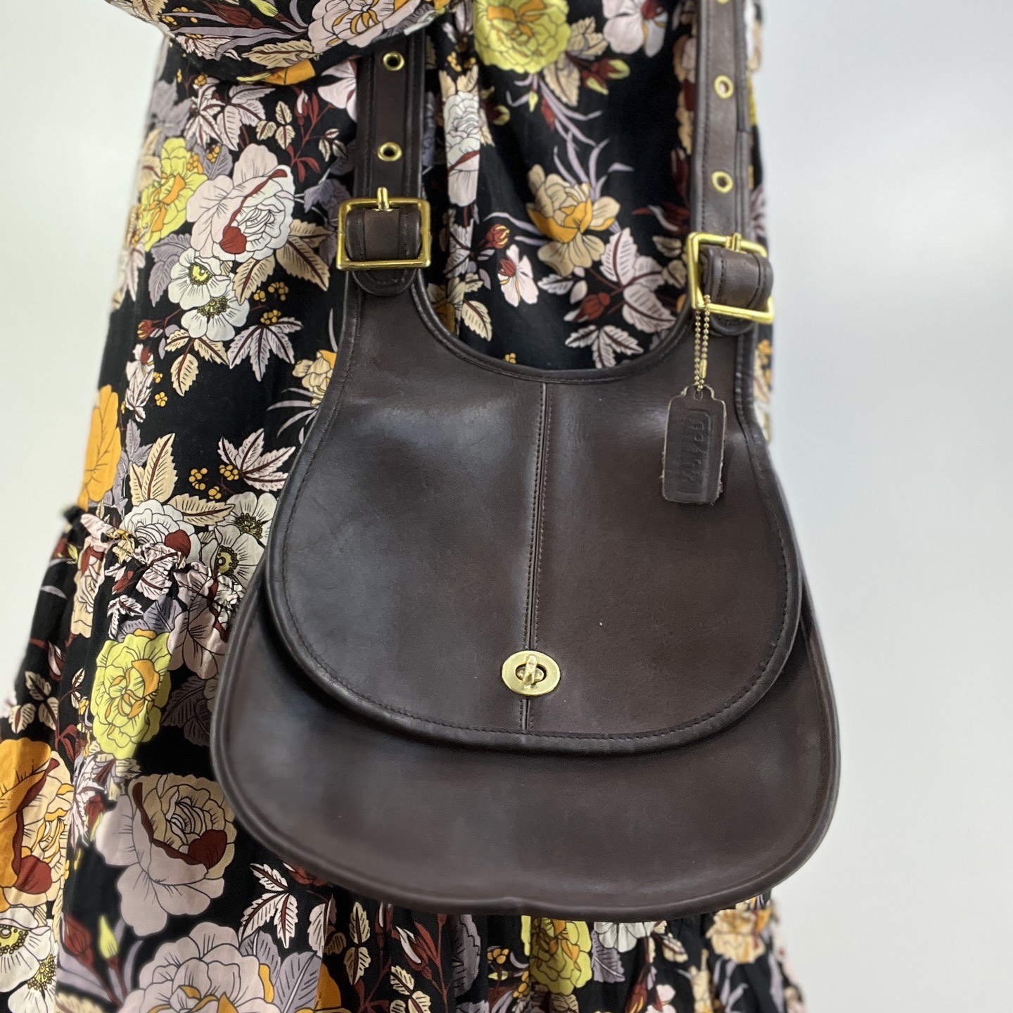 Coach Crescent Bag Brown Leather Purse Handbag 9235